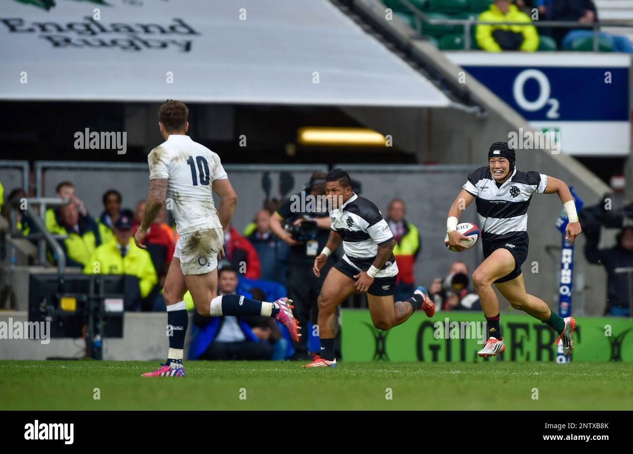 Barbarians Yoshi Fujita (Panasonic White Knights & Japan)makes a break during the International ...