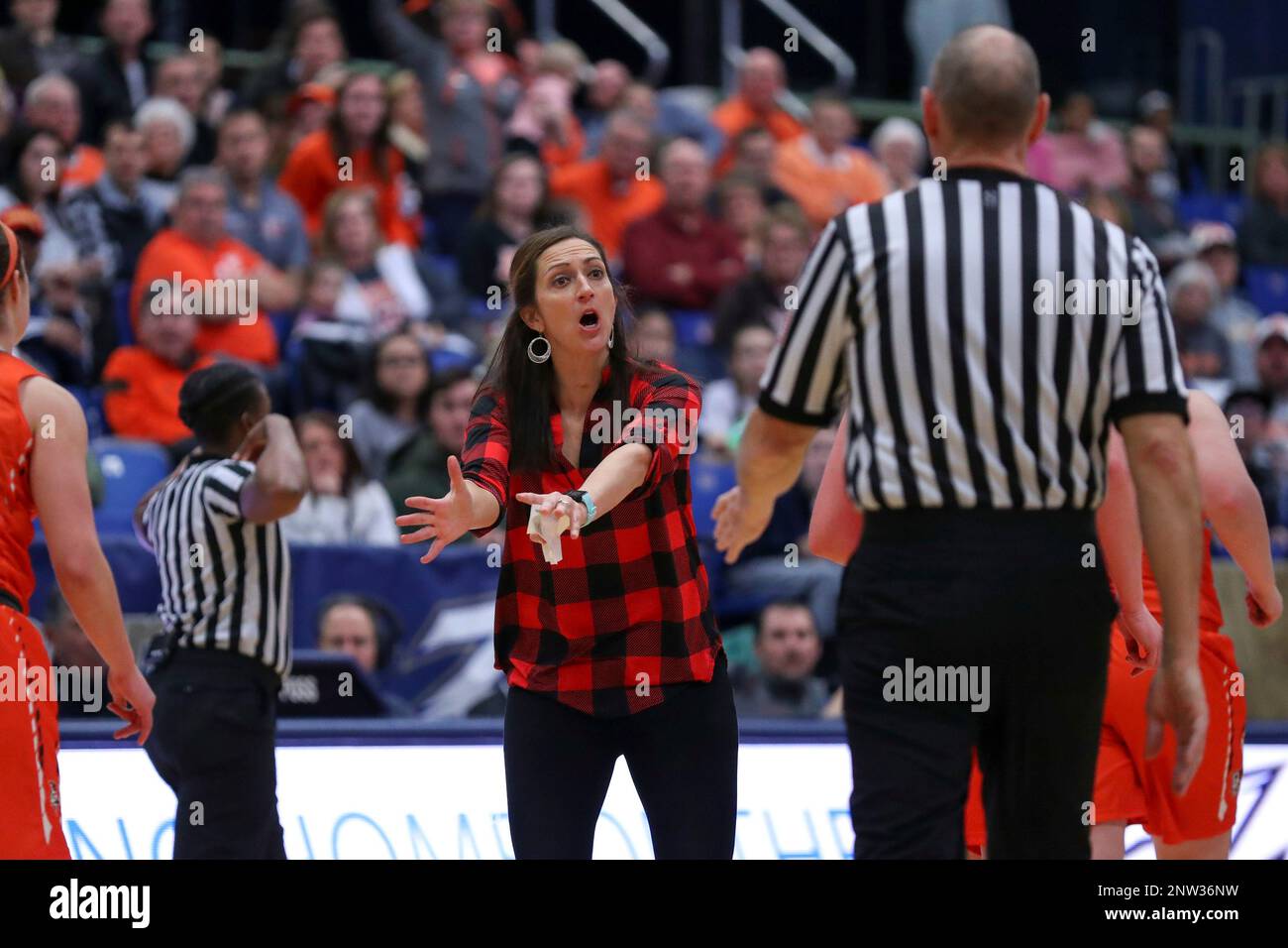 AKRON, OH - JANUARY 12: Bowling Green Falcons head coach Robyn Fralick ...