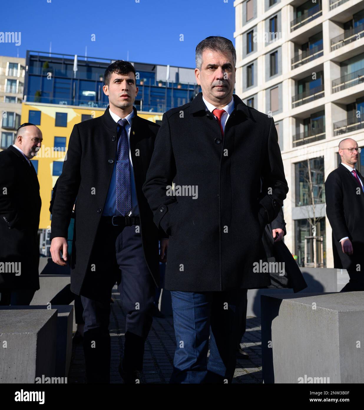 Berlin, Deutschland. 28. Februar 2023. Eli Cohen (r), Außenminister ...