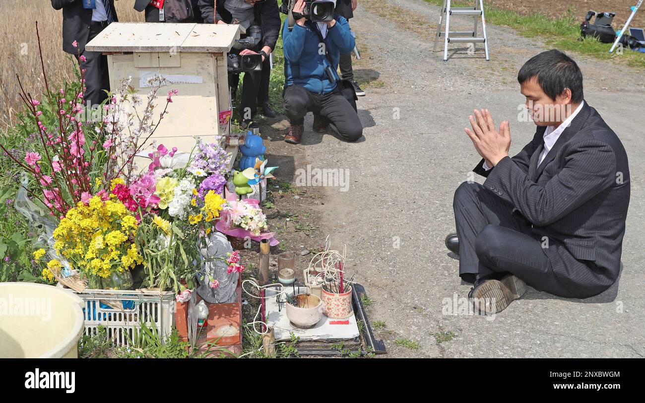Vietnam's Le Thi Nhat Linh, father of Le Thi Nhat Linh, visits the ...