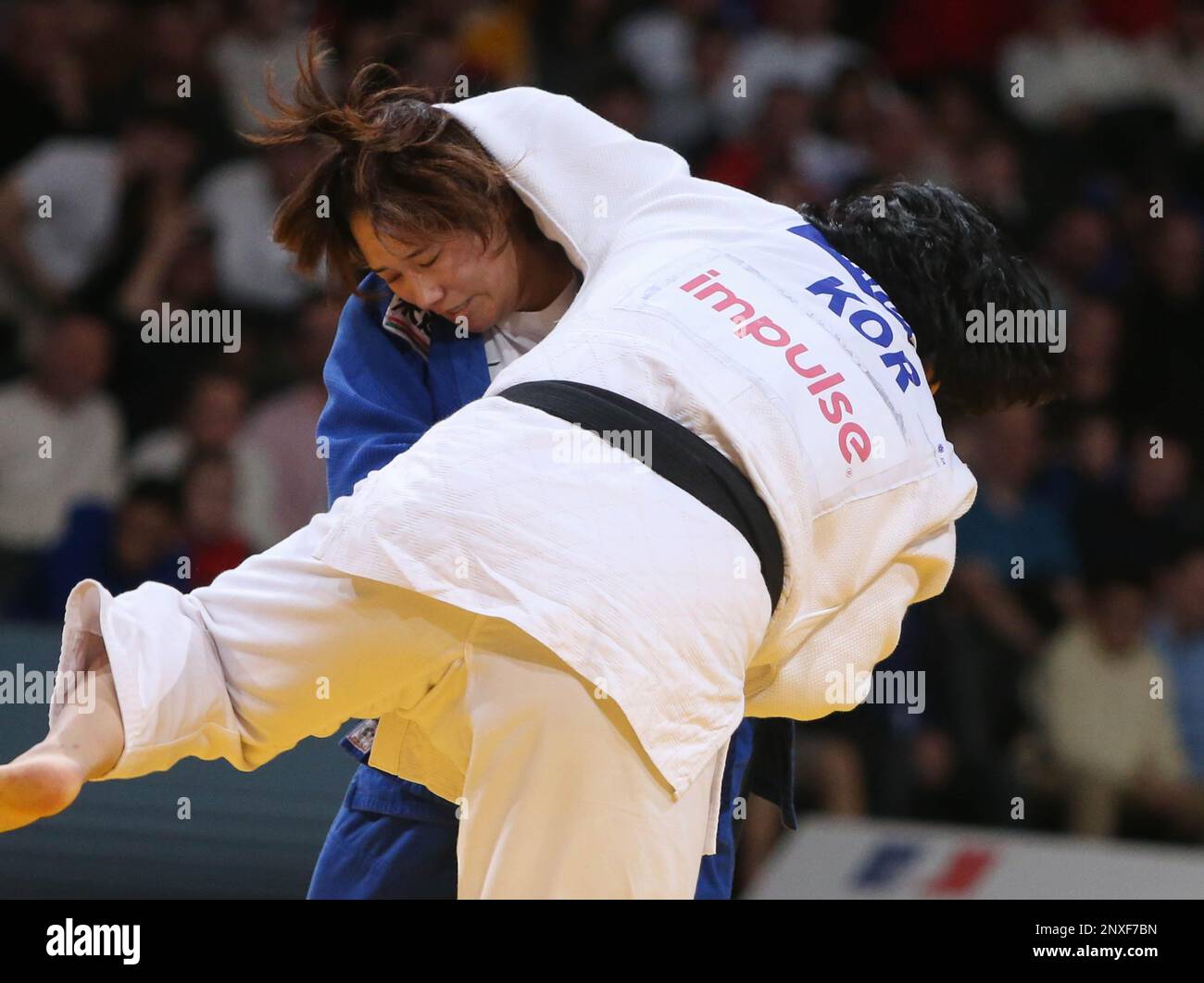 KIM HAYUN von DER REPUBLIK KOREA und AKIBA MAYA von JAPAN während des Judo Paris Grand Slam 2023 ...