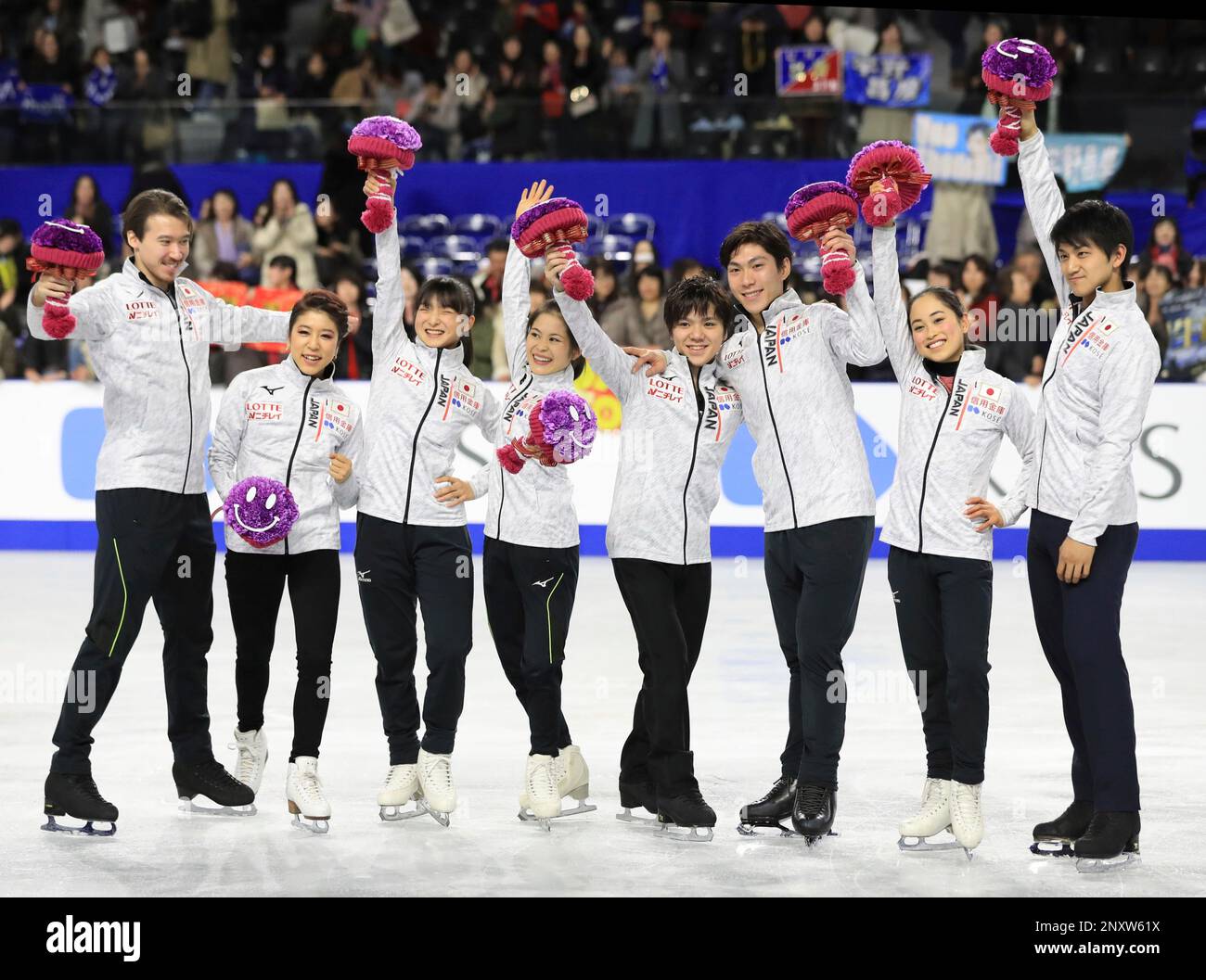 (L to R) Japan's Chris Reed, Kana Muramoto, Kaori Sakamoto, Tomoko Miyahara, Shoma Uno, Keiji ...