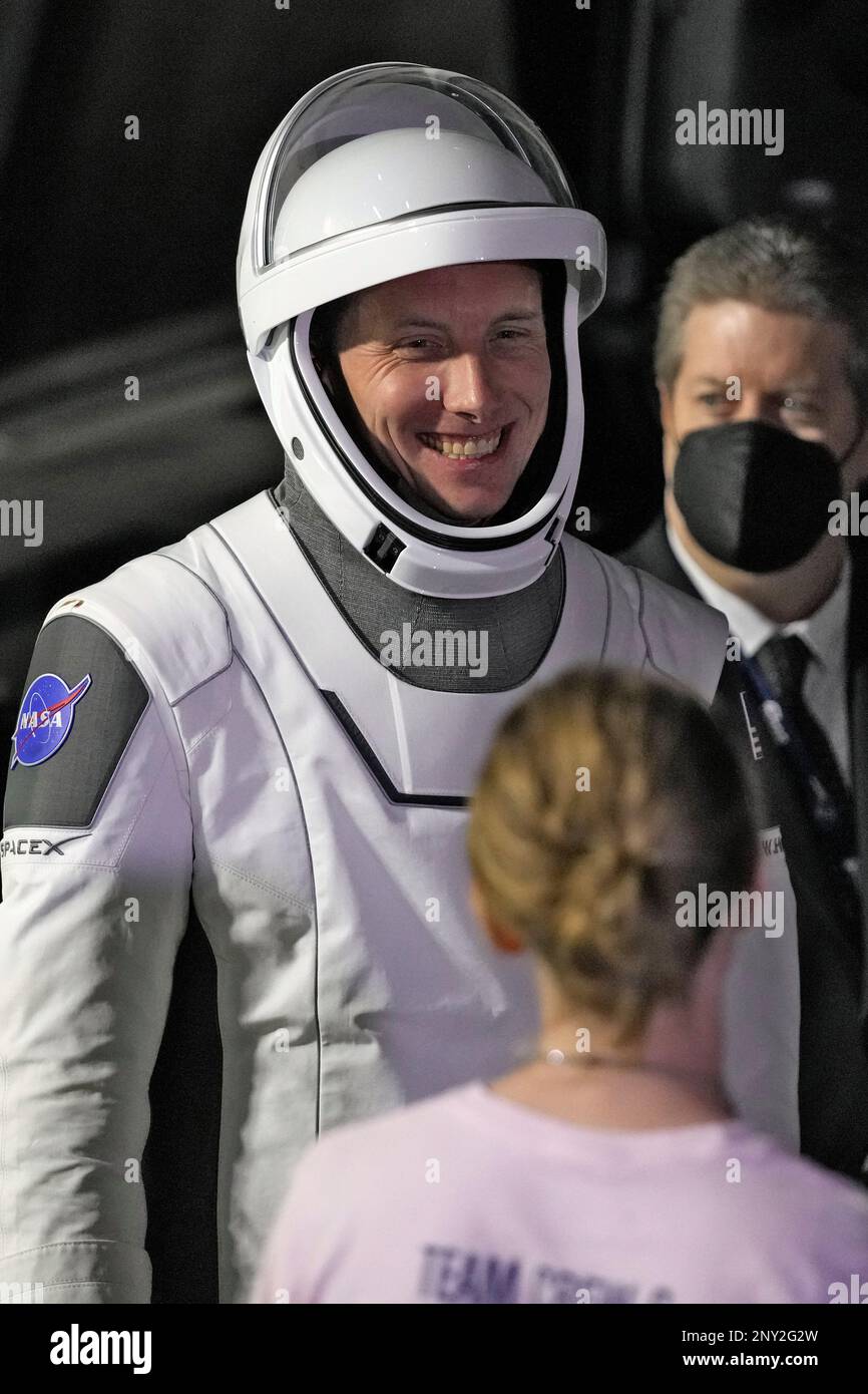 Pilot Warren Hoburg smiles as he talks to family members after leaving ...