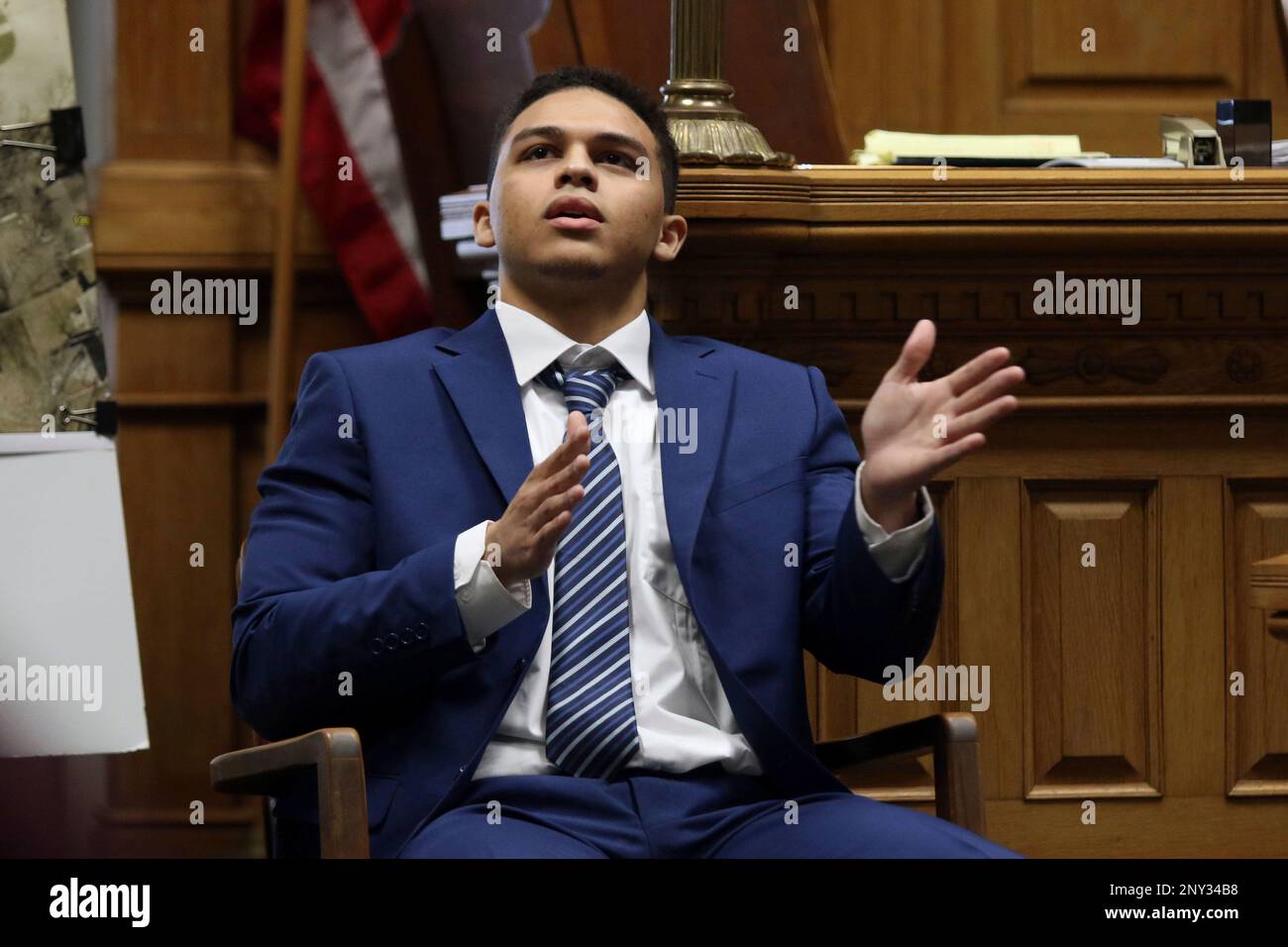 Jorge Sanders-Galvez testifies during his first-degree murder trial ...