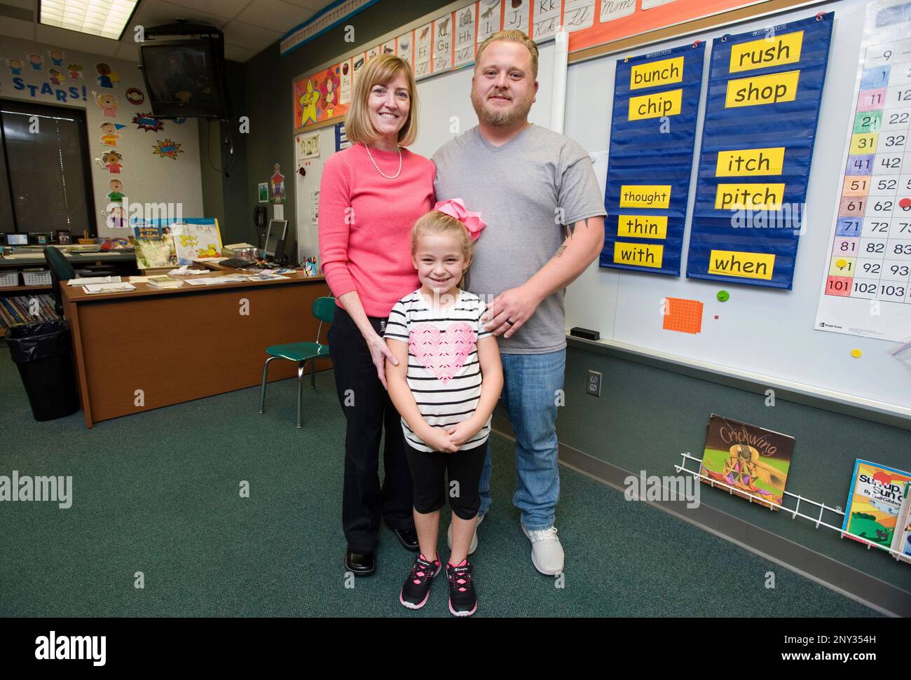 In this Oct. 18, 2017 photo, from left, Sheri Flood, Khloe Frederick ...