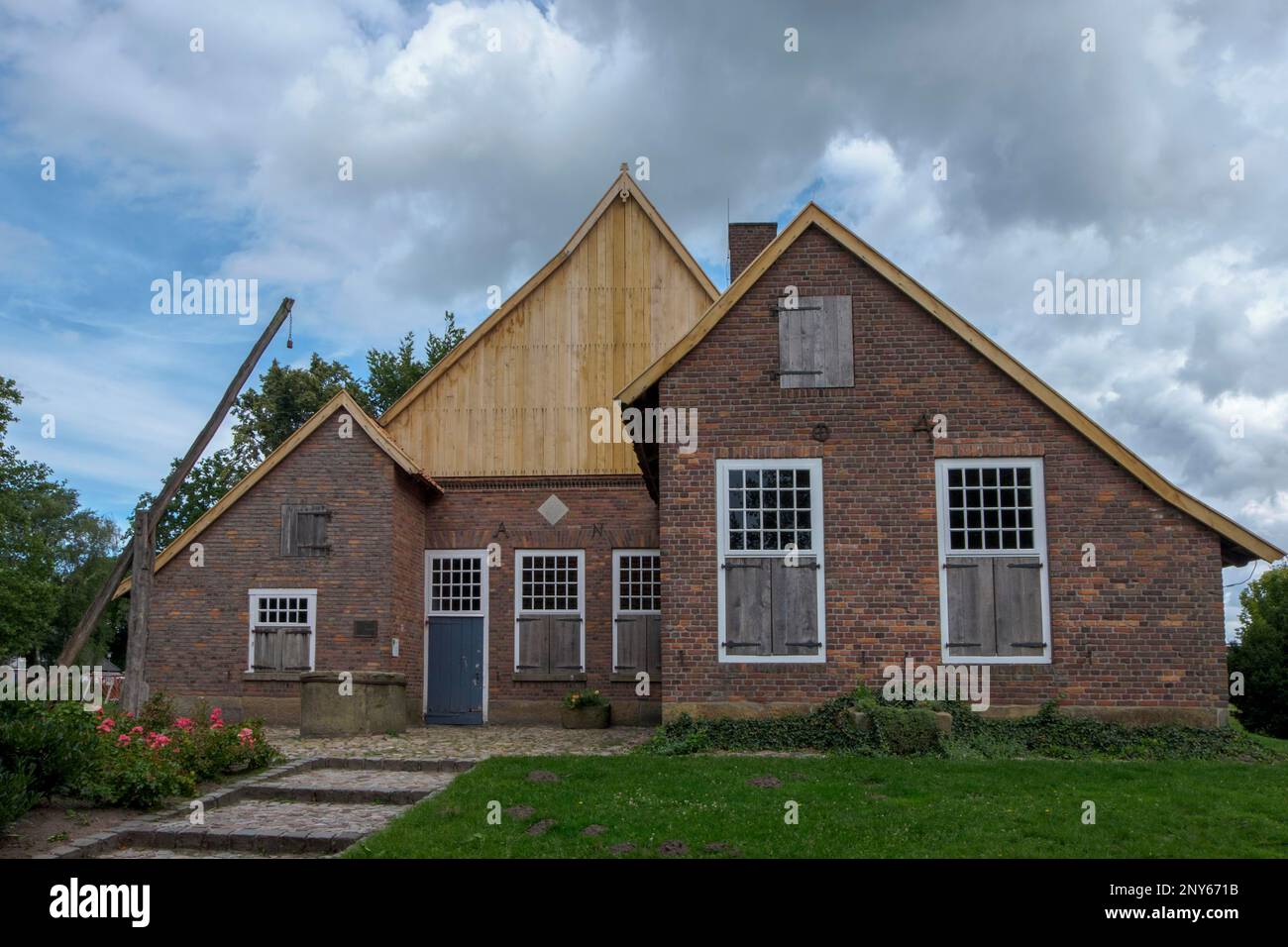 Backstein bauernhaus -Fotos und -Bildmaterial in hoher Auflösung – Alamy