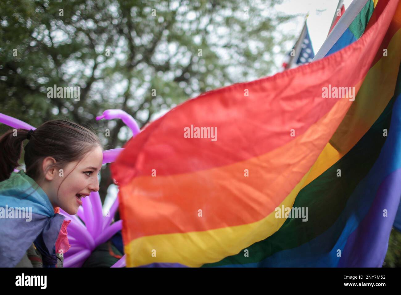 Becca Hunt, 13, sings the National Anthem during the 5th Annual Idaho ...