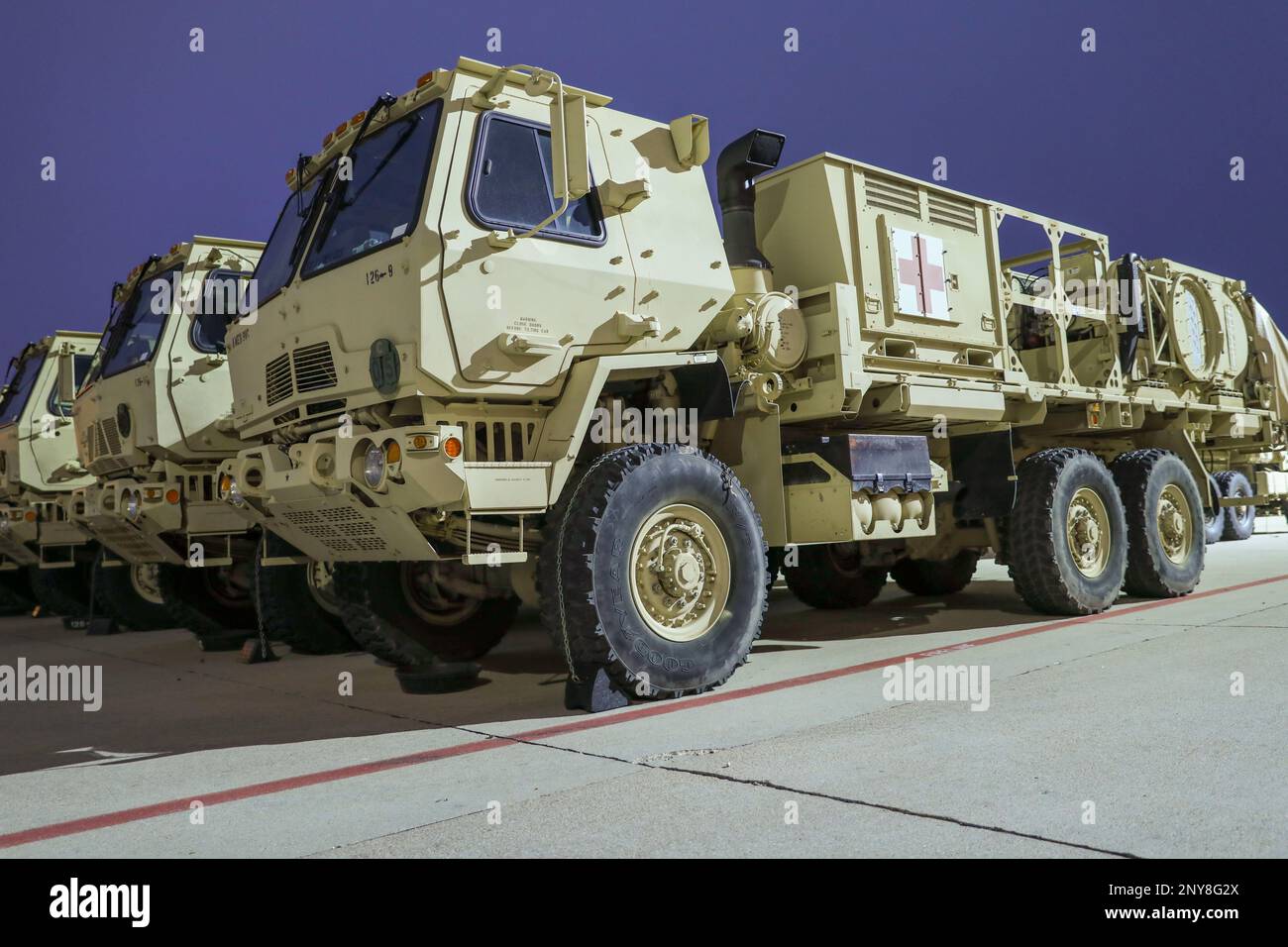 FORT HOOD, Texas. - AUS DEN USA Army Light Medium Tactical Vehicles ...