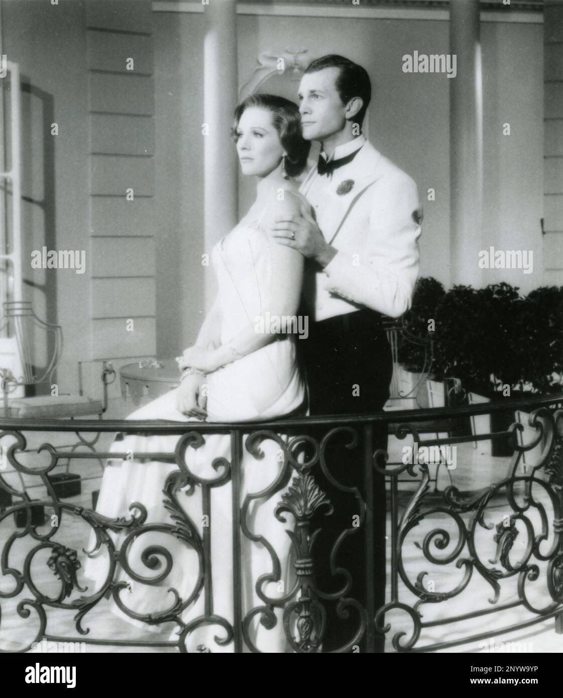 Englische Schauspielerin Julie Andrews und Schauspieler Daniel Massey ...