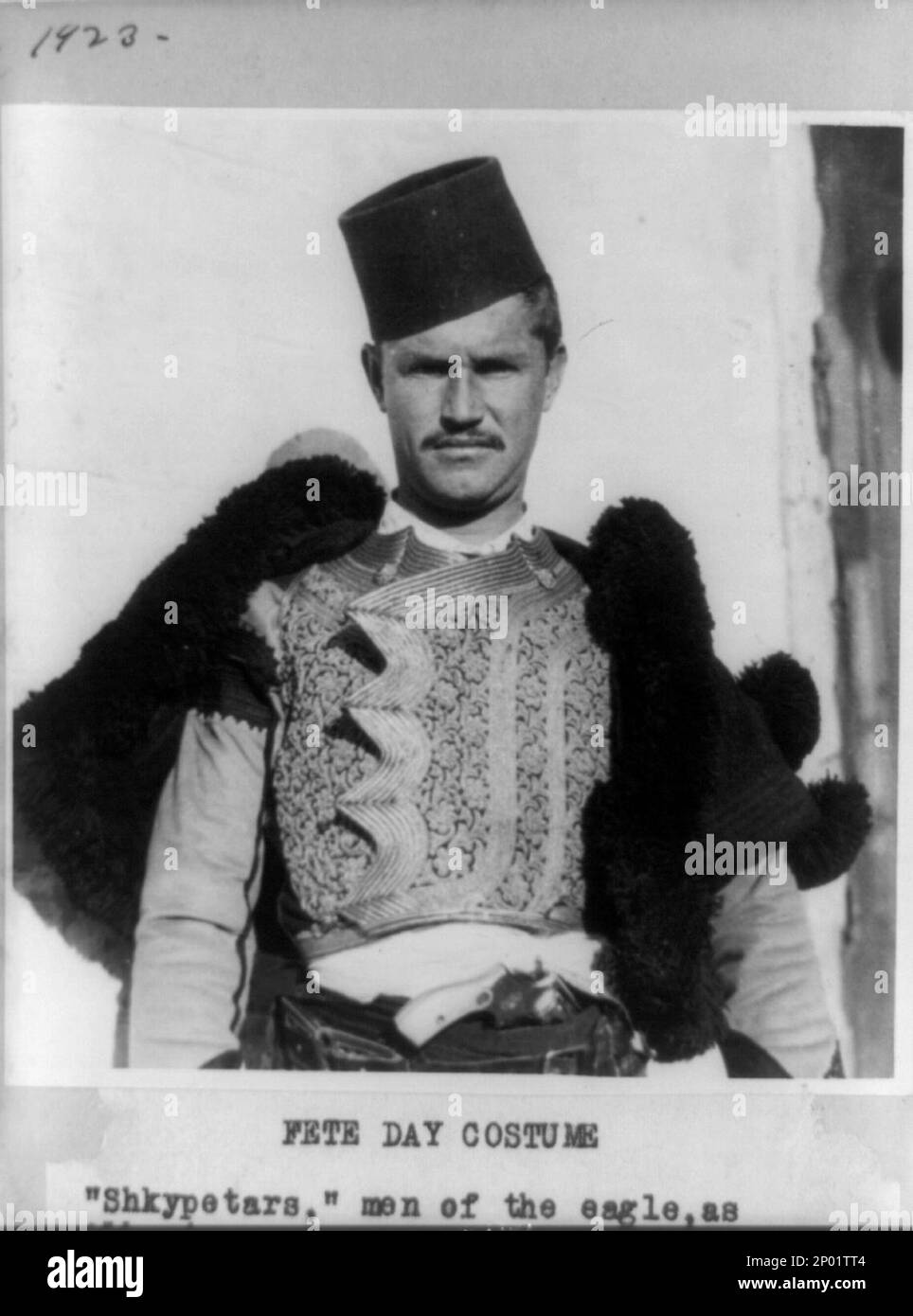 Der albanische adler Schwarzweiß-Stockfotos und -bilder - Alamy