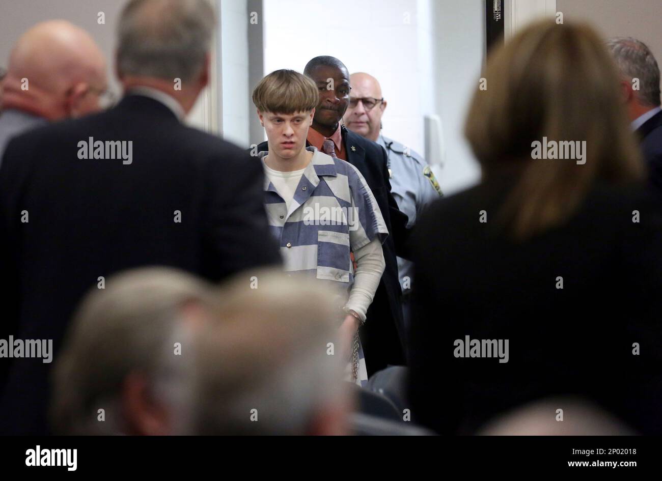 Dylann Roof enters the court room at the Charleston County Judicial ...