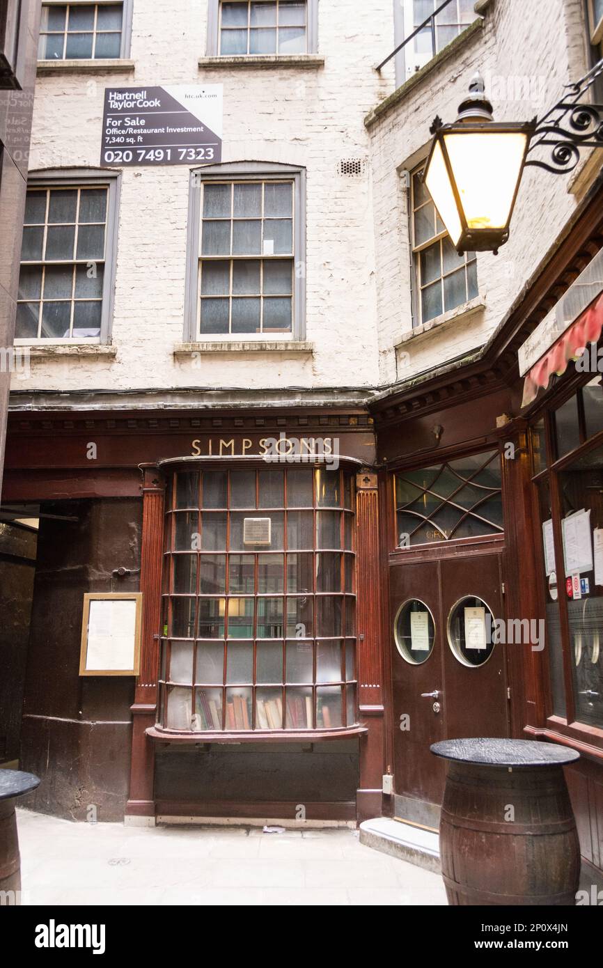 City of london simpsons taverne -Fotos und -Bildmaterial in hoher ...