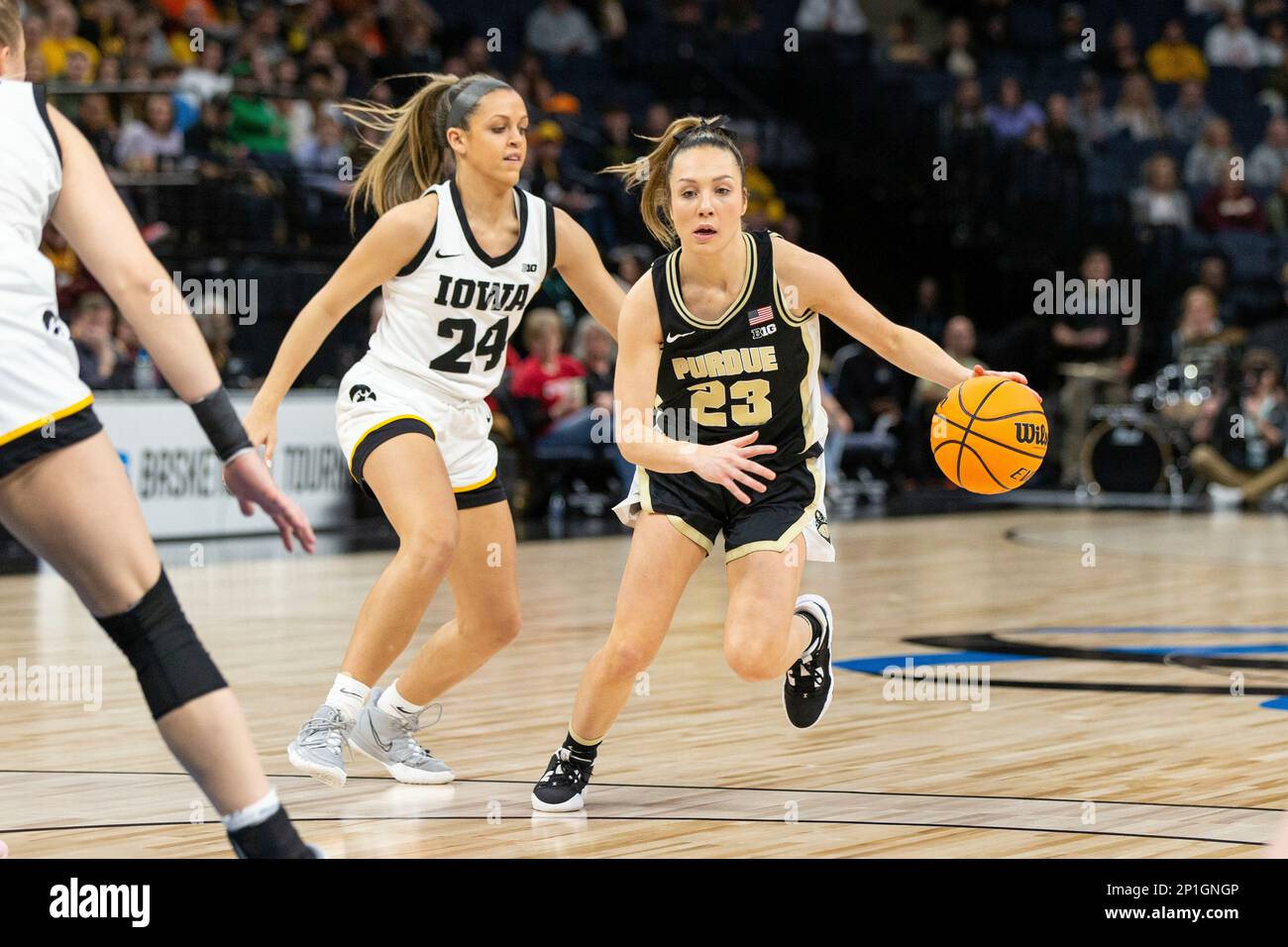 MINNEAPOLIS, MN - MARCH 03: Purdue Boilermakers guard Abbey Ellis (23 ...