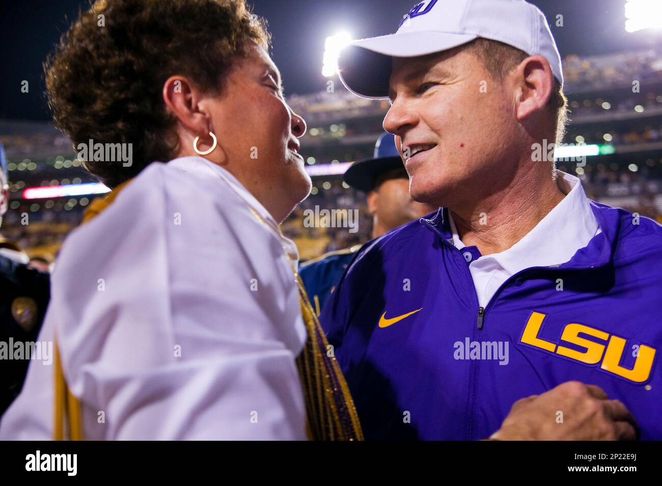 November 28, 2015: LSU Tigers head coach Les Miles in an emotional ...