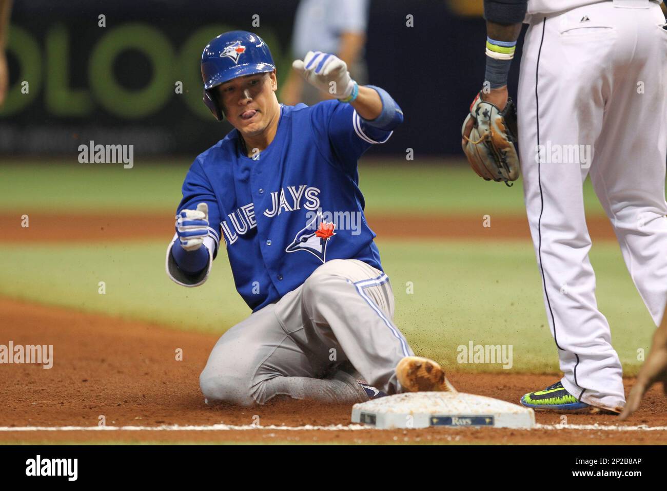 02 October 2015: Toronto Blue Jays second baseman Ryan Goins (17 ...