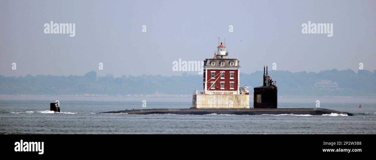 The U.S. Navy Los Angeles class attack submarine USS Hartford (SSN 768 ...