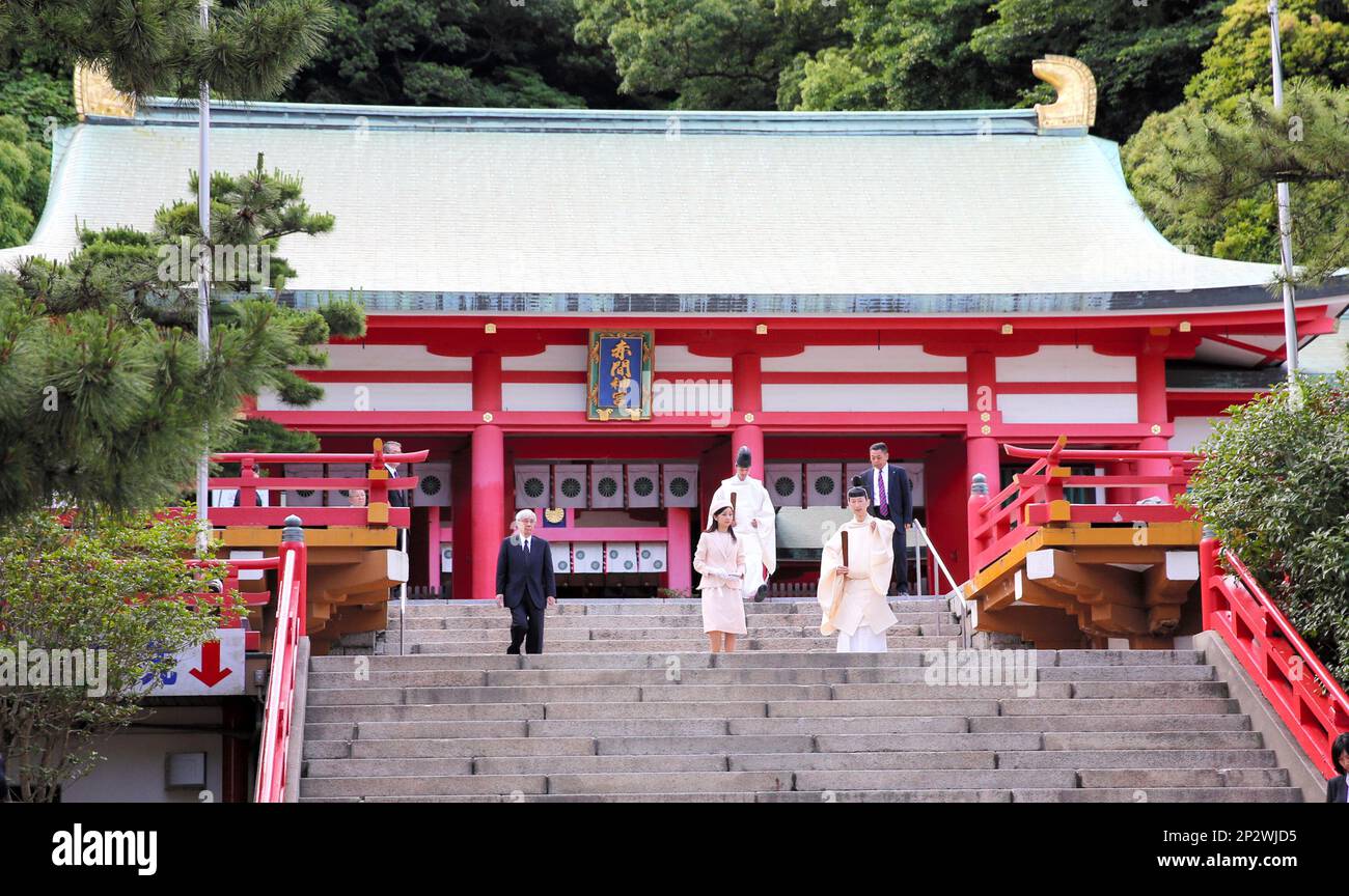 Princess Kako (Front, C), the second daughter of Prince Akishino and ...