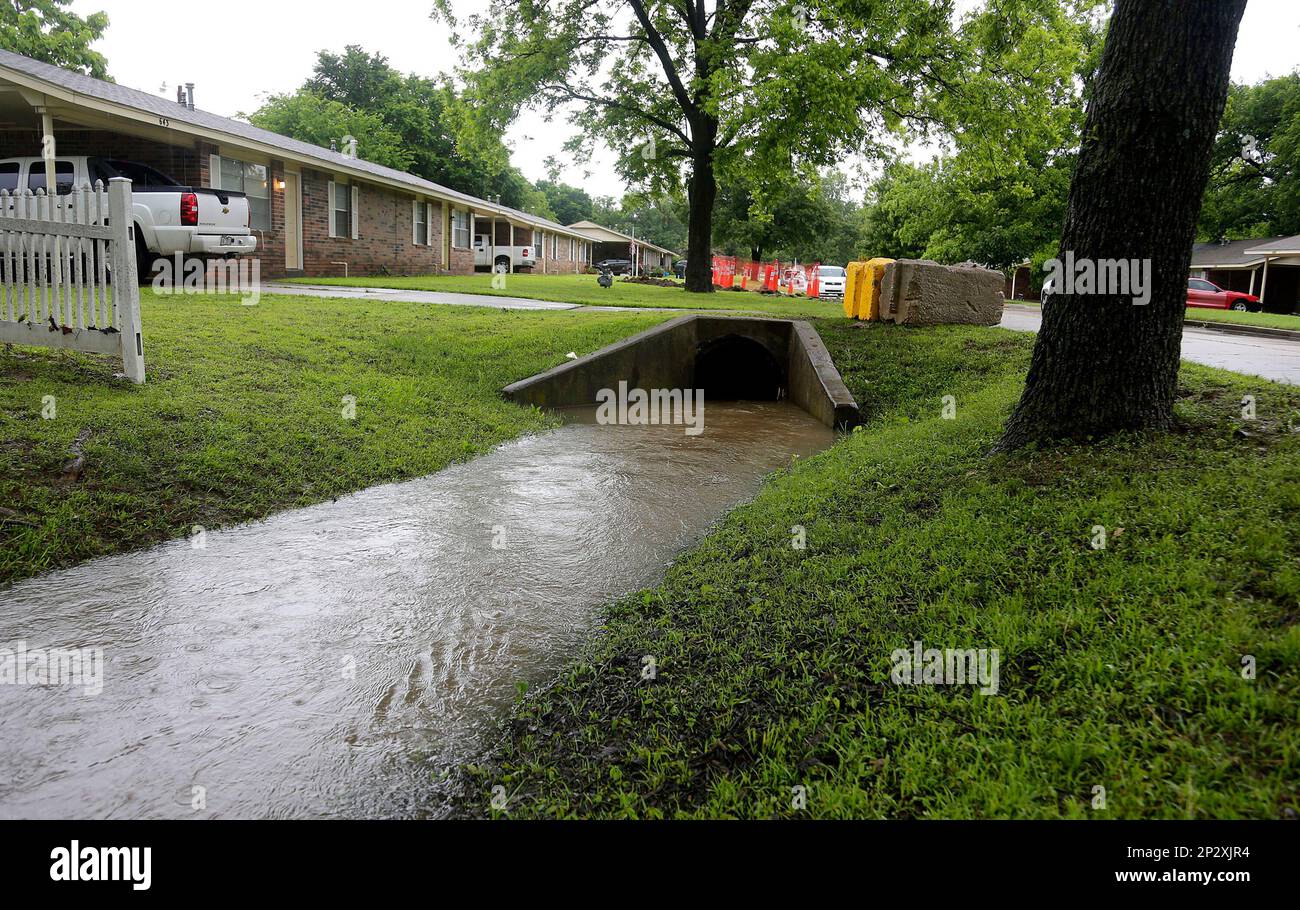 In this May 25, 2015 photo is the box culvert where Claremore Fire ...