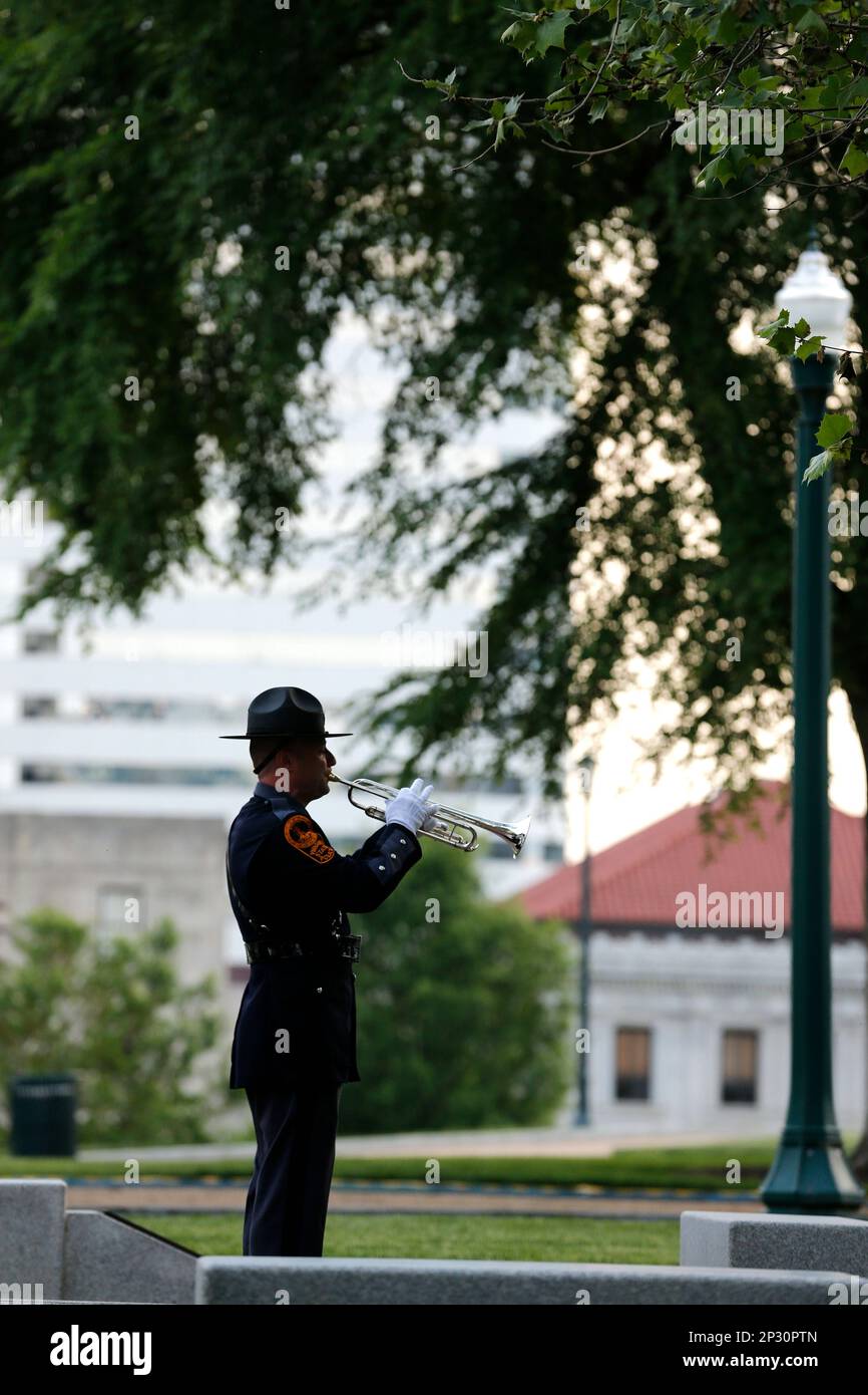 Special Agent B. Russell Edwards of the Virginia State Police played ...