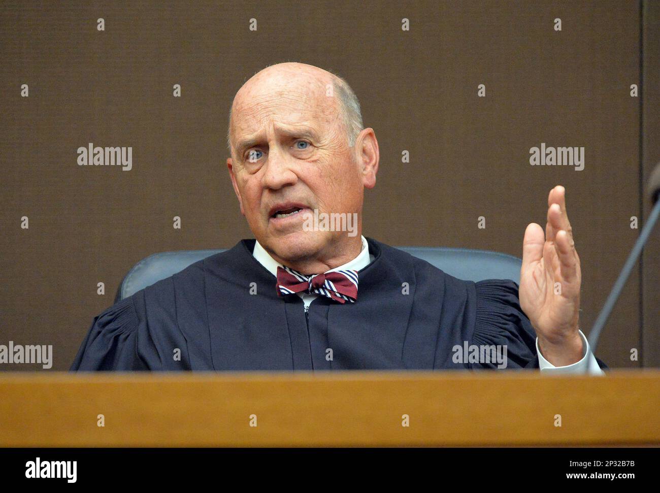 Fulton County Superior Court Judge Jerry Baxter holds a re-sentencing ...