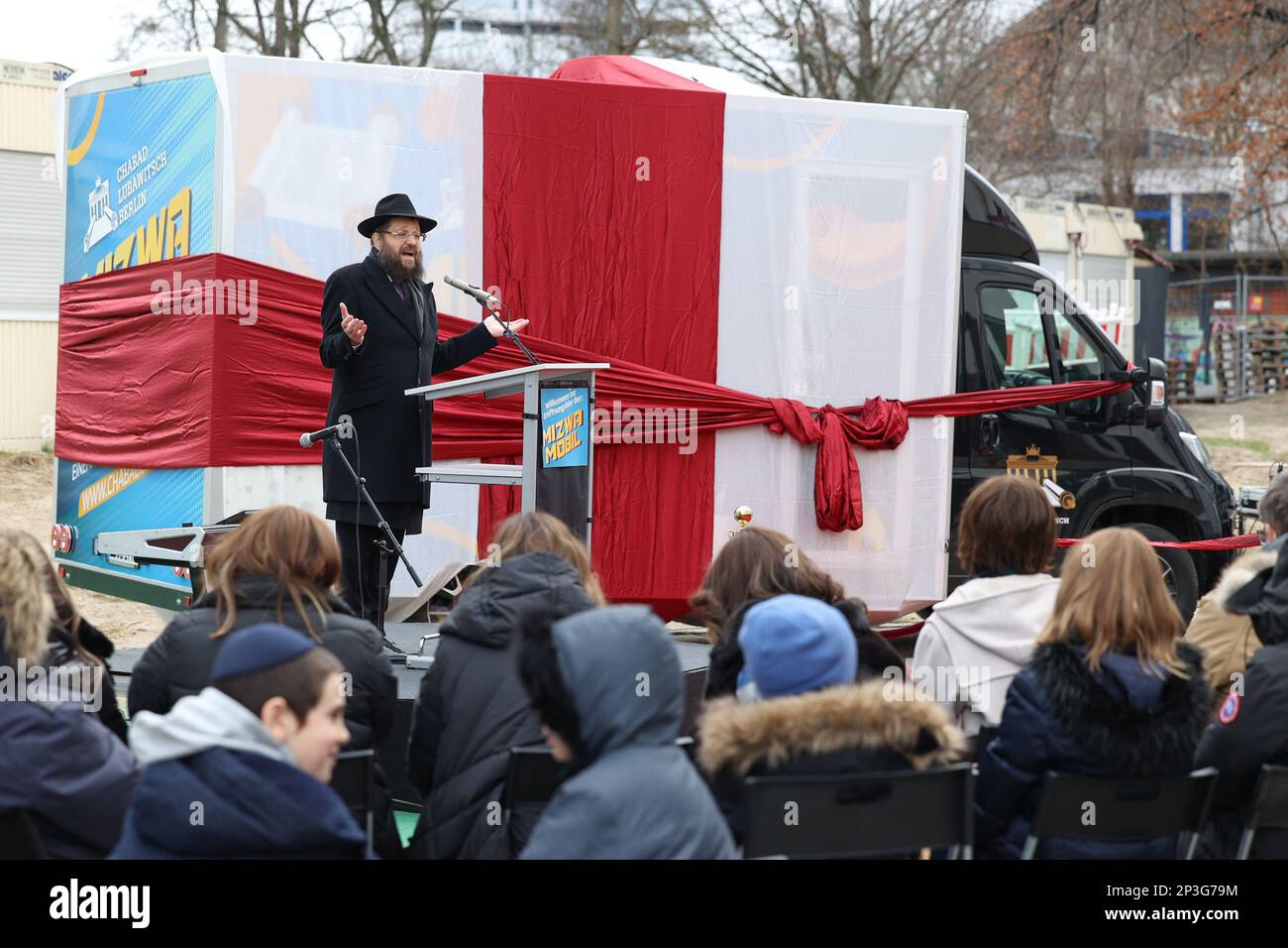 Berlin, Deutschland. 05. März 2023. Rabbi Yehuda Teichtal von der ...
