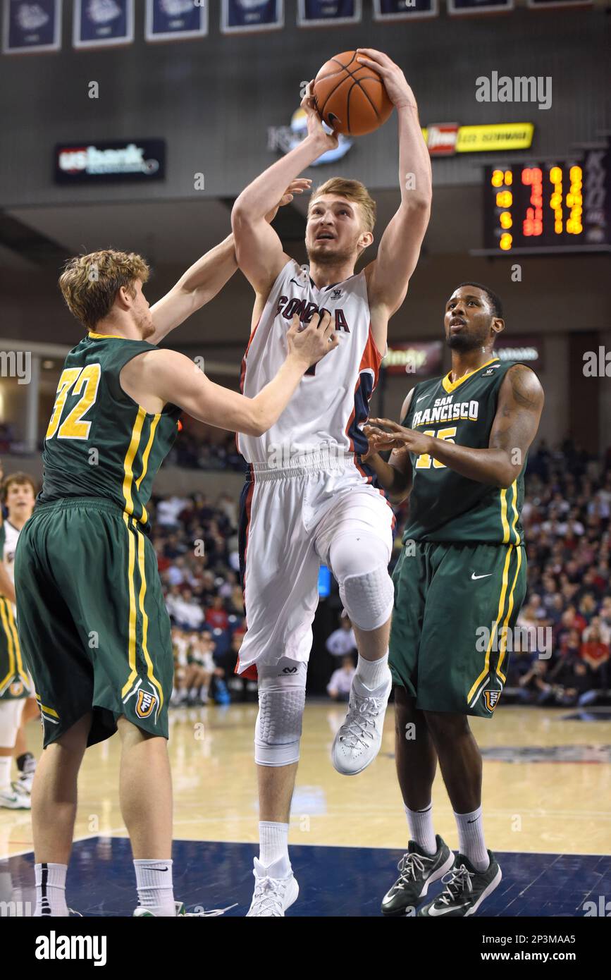 08 January 2015: Gonzaga freshman forward Domantas Sabonis (11) goes up the basket between USF ...