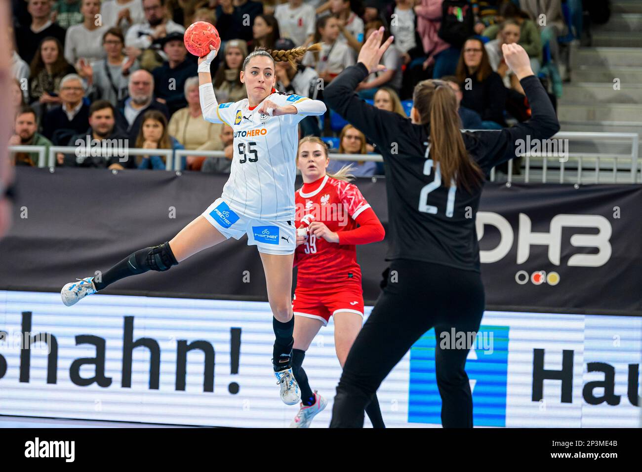 Johanna stockschlader -Fotos und -Bildmaterial in hoher Auflösung – Alamy