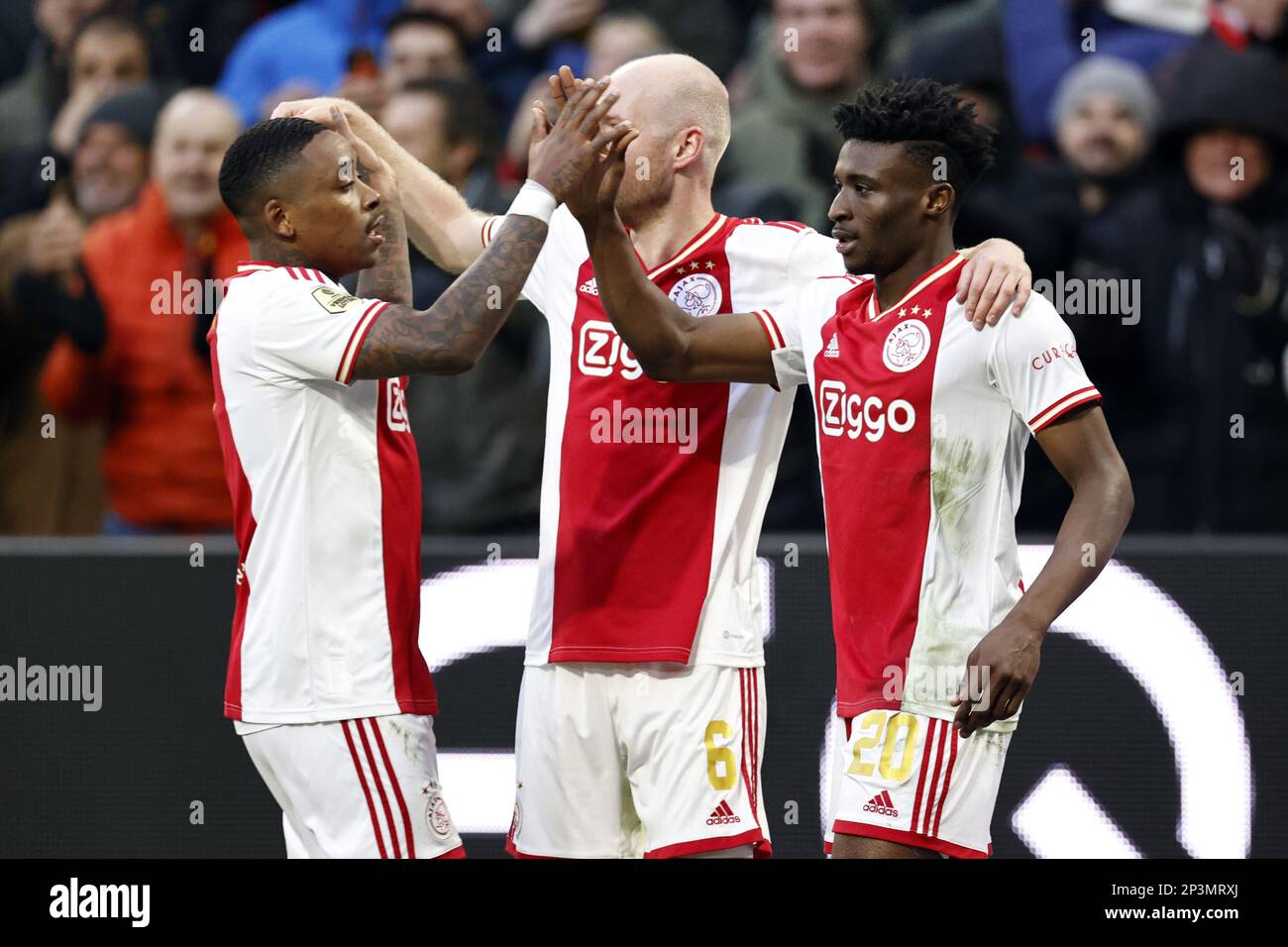 AMSTERDAM - (lr) Steven Bergwijn aus Ajax, Davy Klaassen aus Ajax, Mohammed Kudus aus Ajax ...