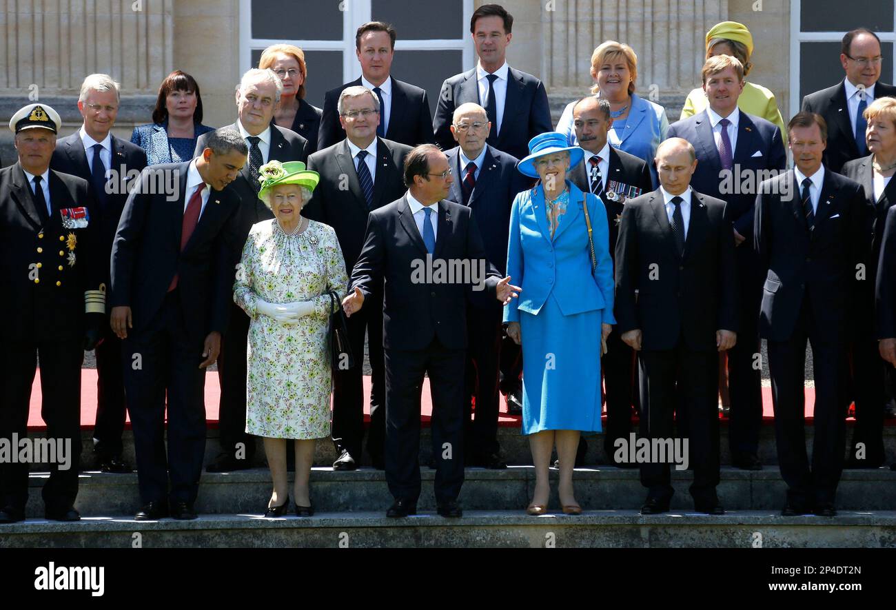 U.S. President Barack Obama, 2nd left, and Russian President Vladimir ...