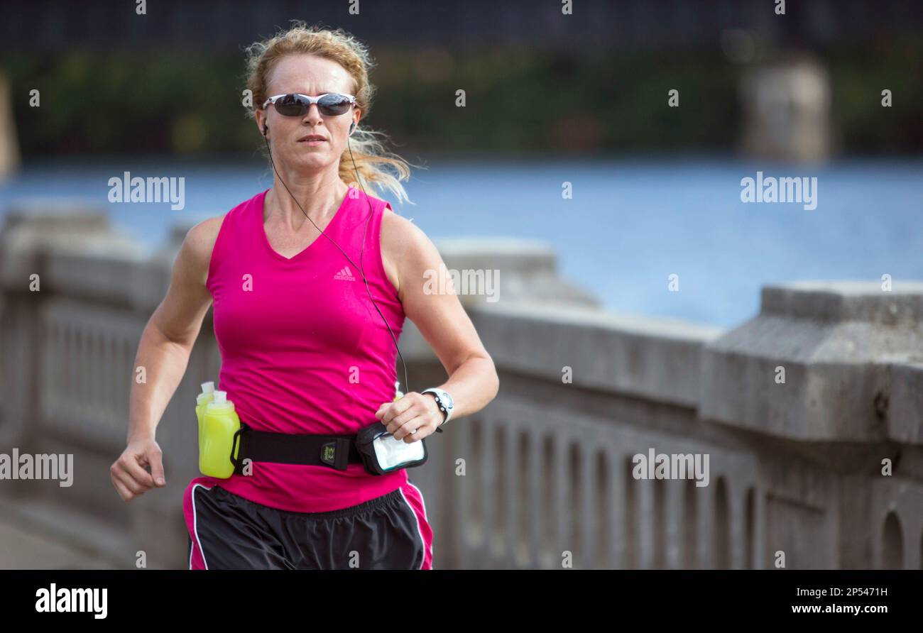 ADVANCE FOR SUNDAY SEPT. 22 - In this Sept. 12, 2013 photo, Holly Fry ...