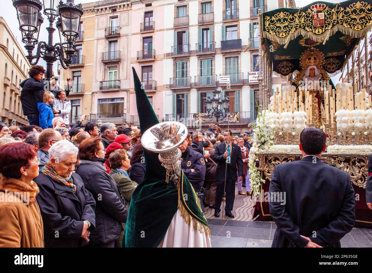 Virgen de la macarena -Fotos und -Bildmaterial in hoher Auflösung – Alamy