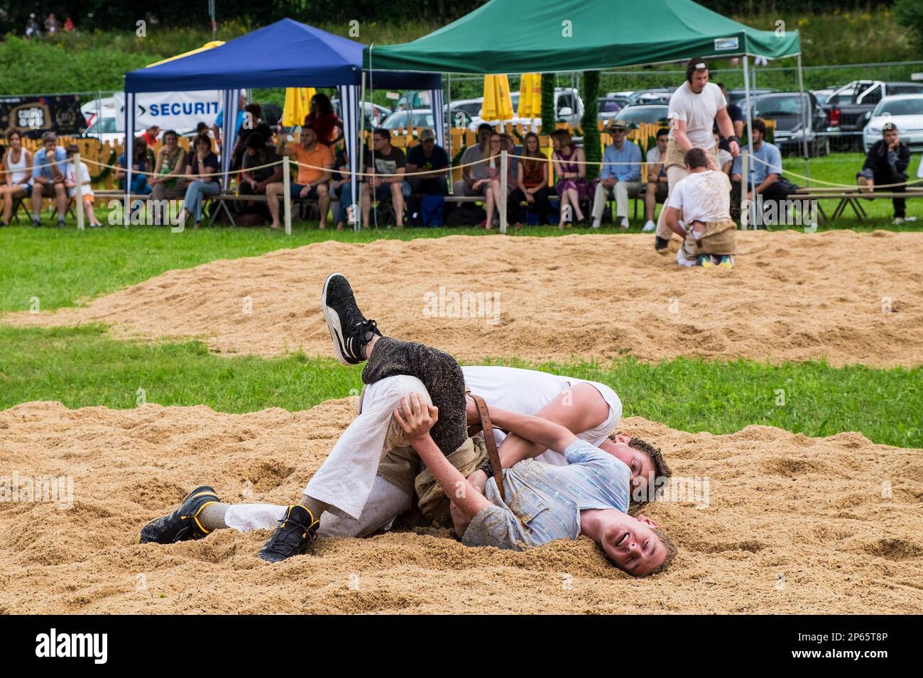People switzerland traditional swiss wrestling fight sport -Fotos und ...