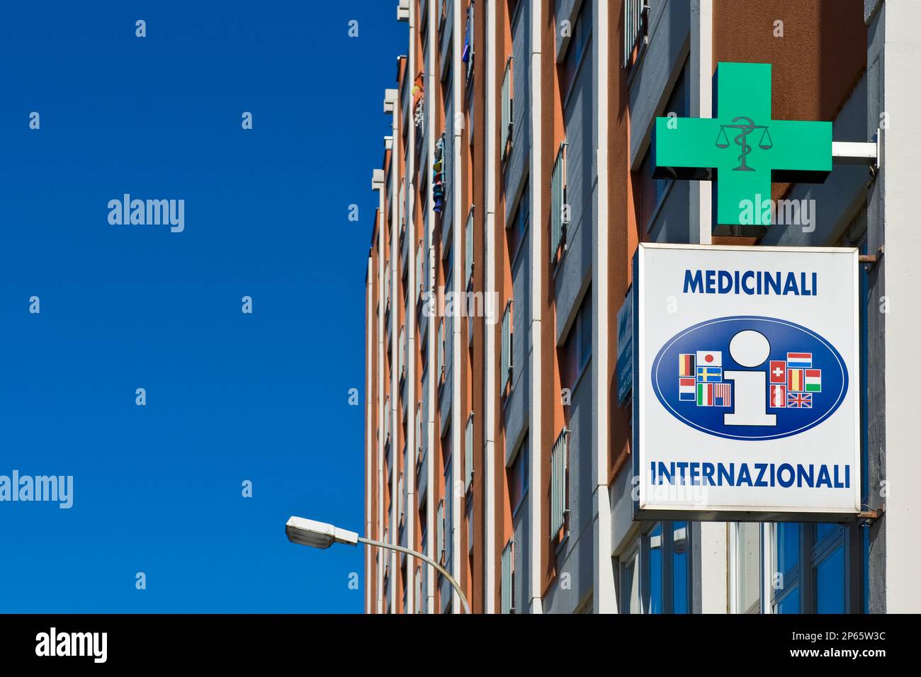 Apotheke schweiz -Fotos und -Bildmaterial in hoher Auflösung – Alamy