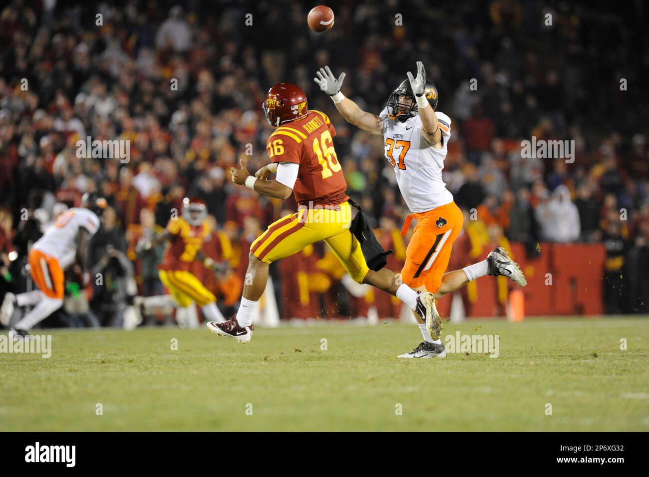 2011 NOV 18: Oklahoma State's Alex Elkins (37) tries to break up a pass ...