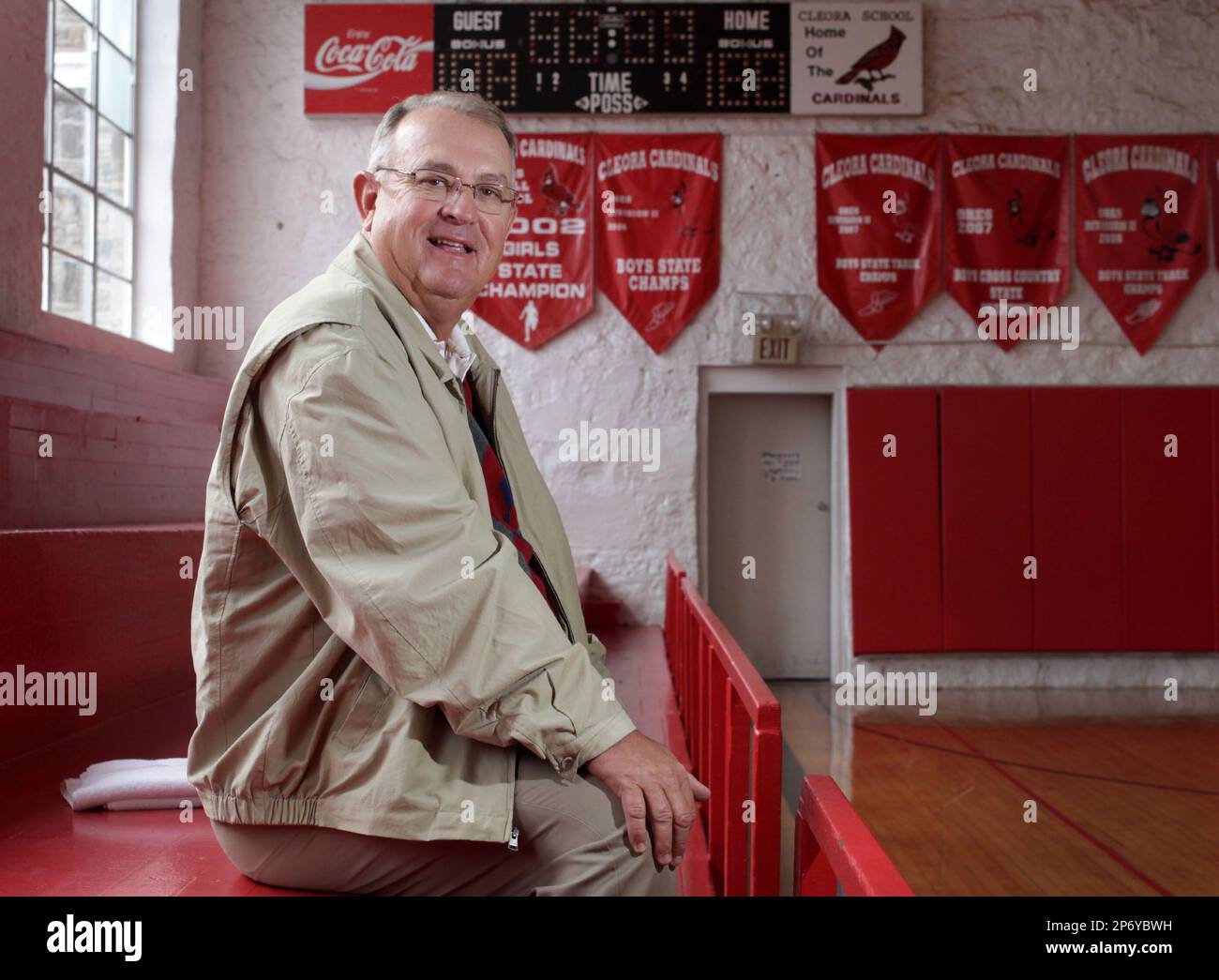 ADVANCE FOR MONDAY NOV. 7 - In this Oct. 26, 2011 photo, Tim Carson ...