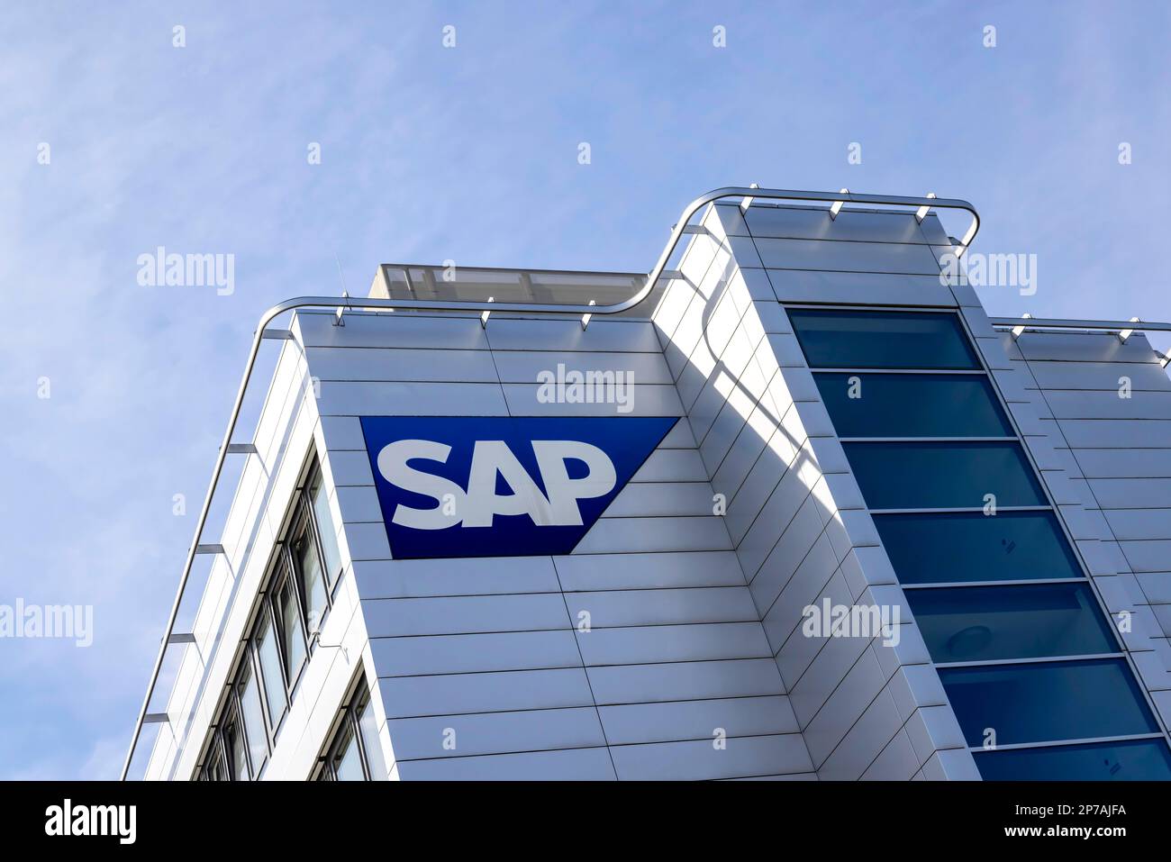Sap headquarters walldorf germany building -Fotos und -Bildmaterial in ...