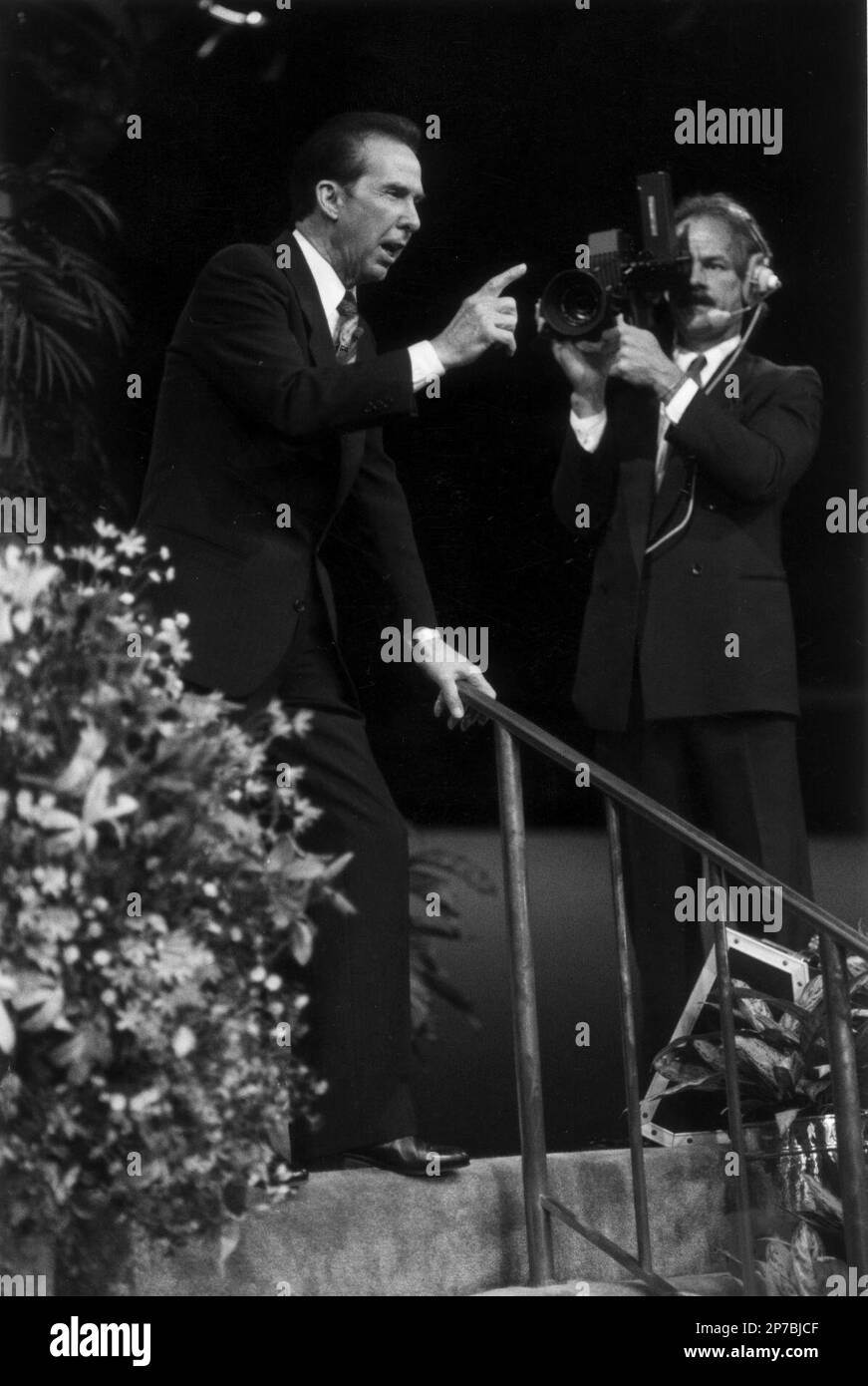 Rev. John Osteen, pastor of Lakewood Church, preaches on Nov. 15, 1987 ...