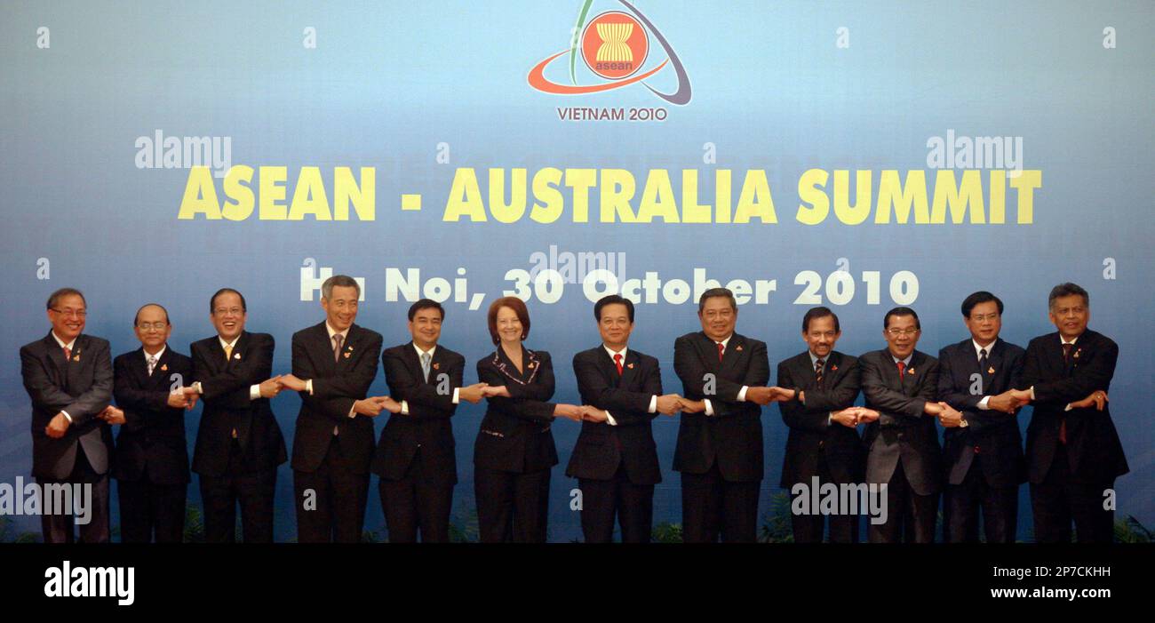 ASEAN and Australia leaders join hands for their group photo session at ...