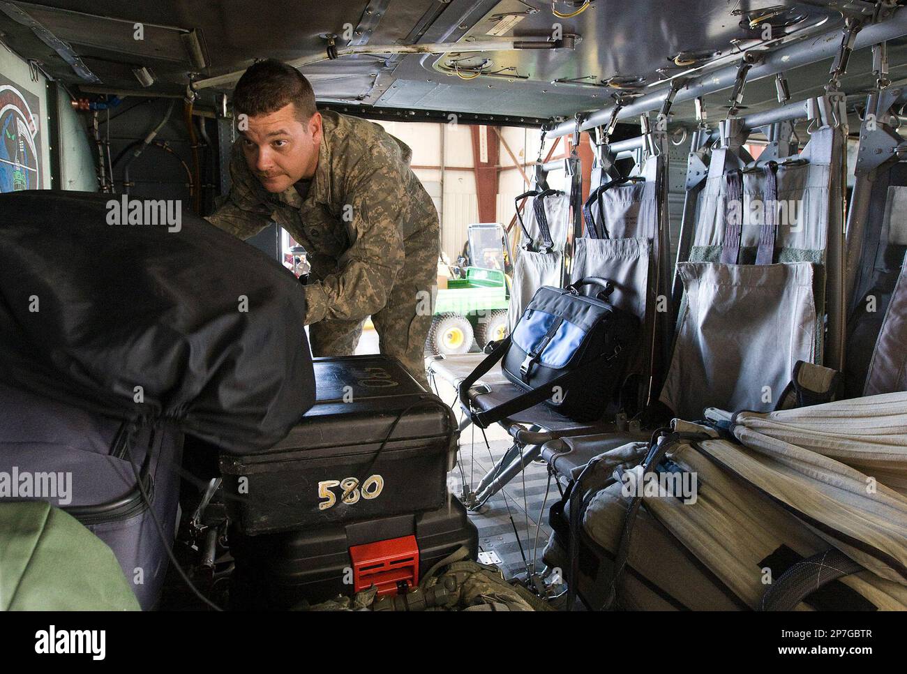 Illinois Army National Guardsman Sgt. 1st Class Michael Simard of ...