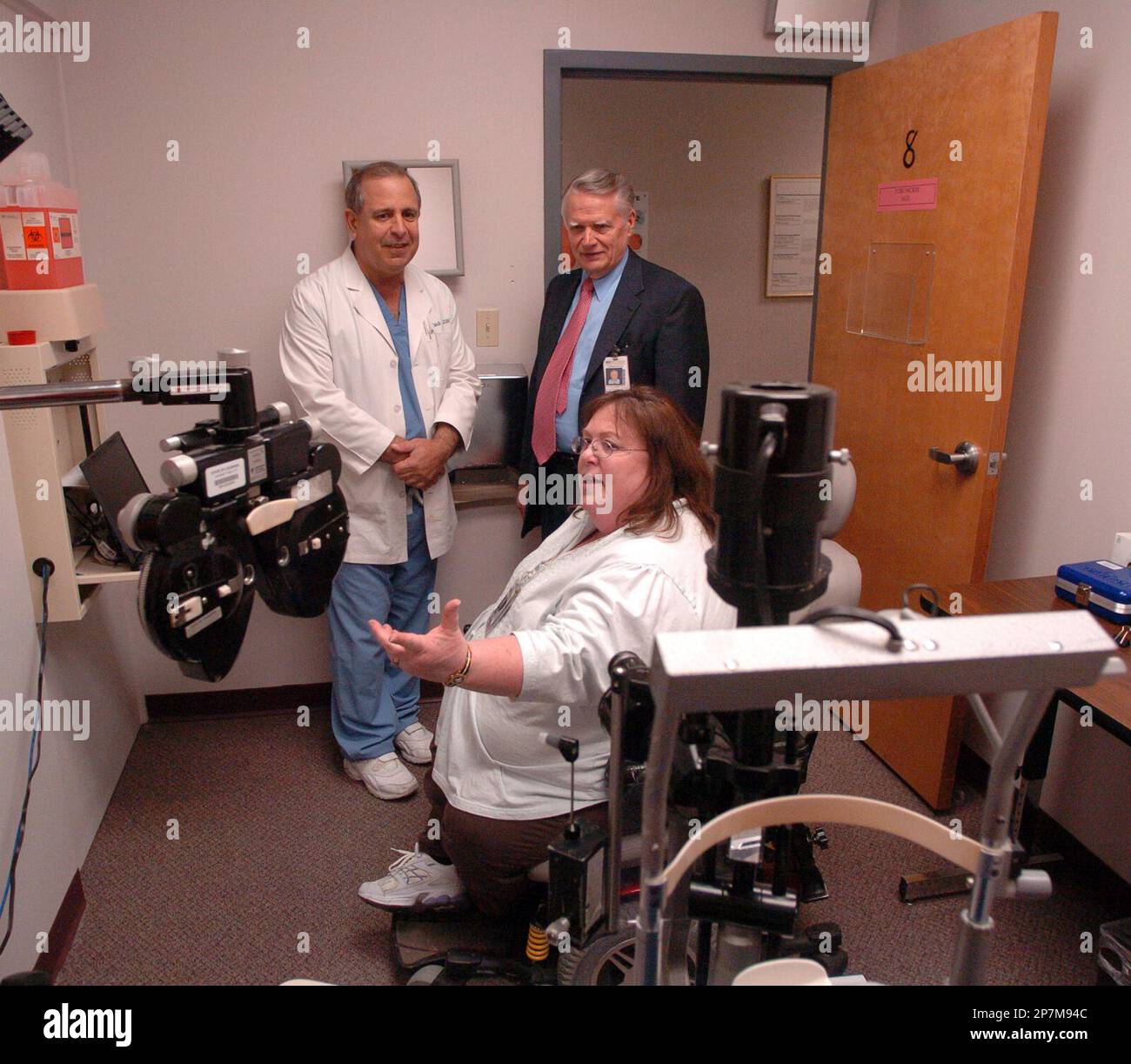 **ADVANCED FOR USE MONDAY, DEC. 28, AND THEREAFTER.** Clinic Head Nurse ...