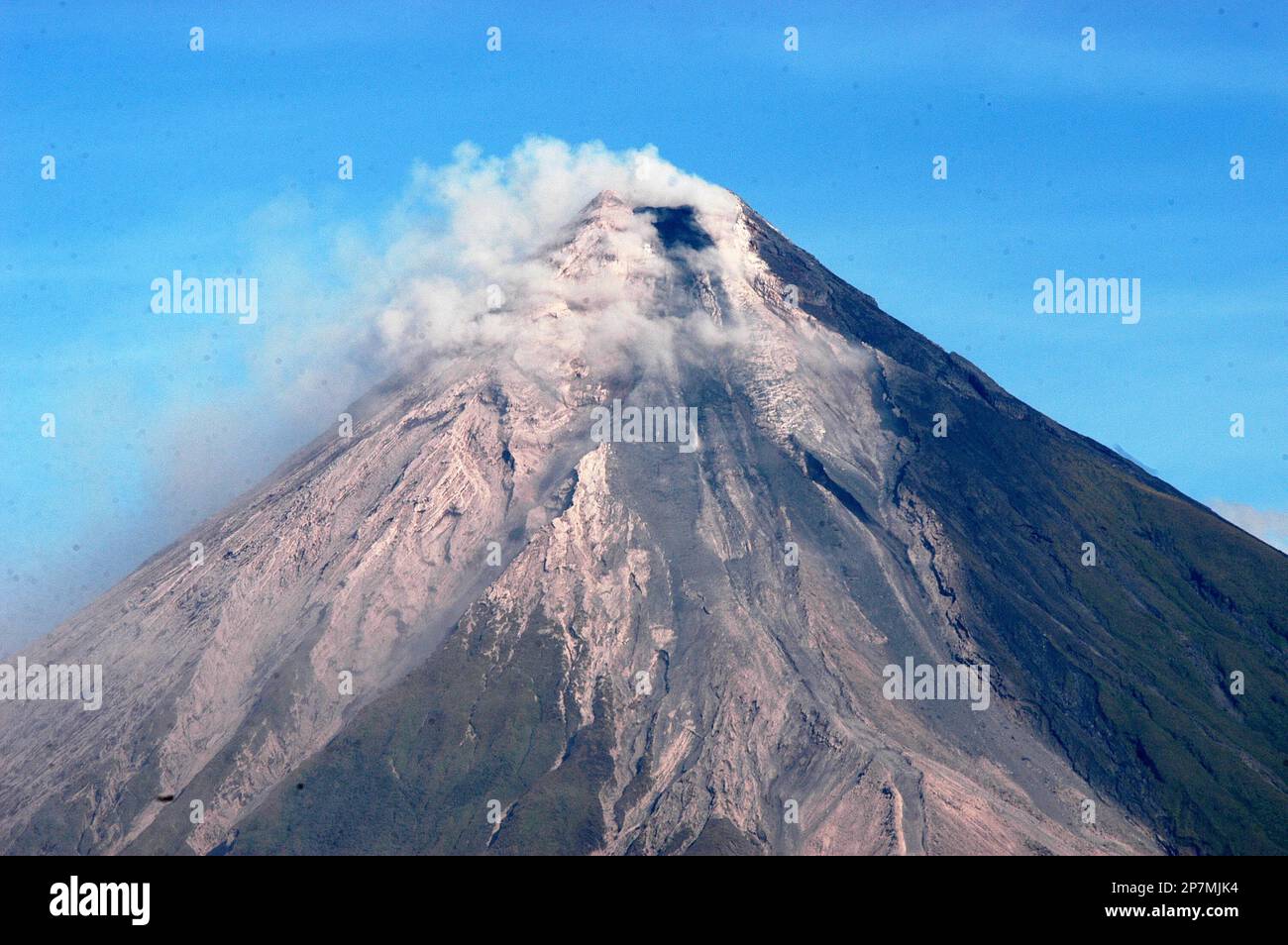 Lava cascades down the slopes of Mayon volcano in Legazpi city, Albay ...