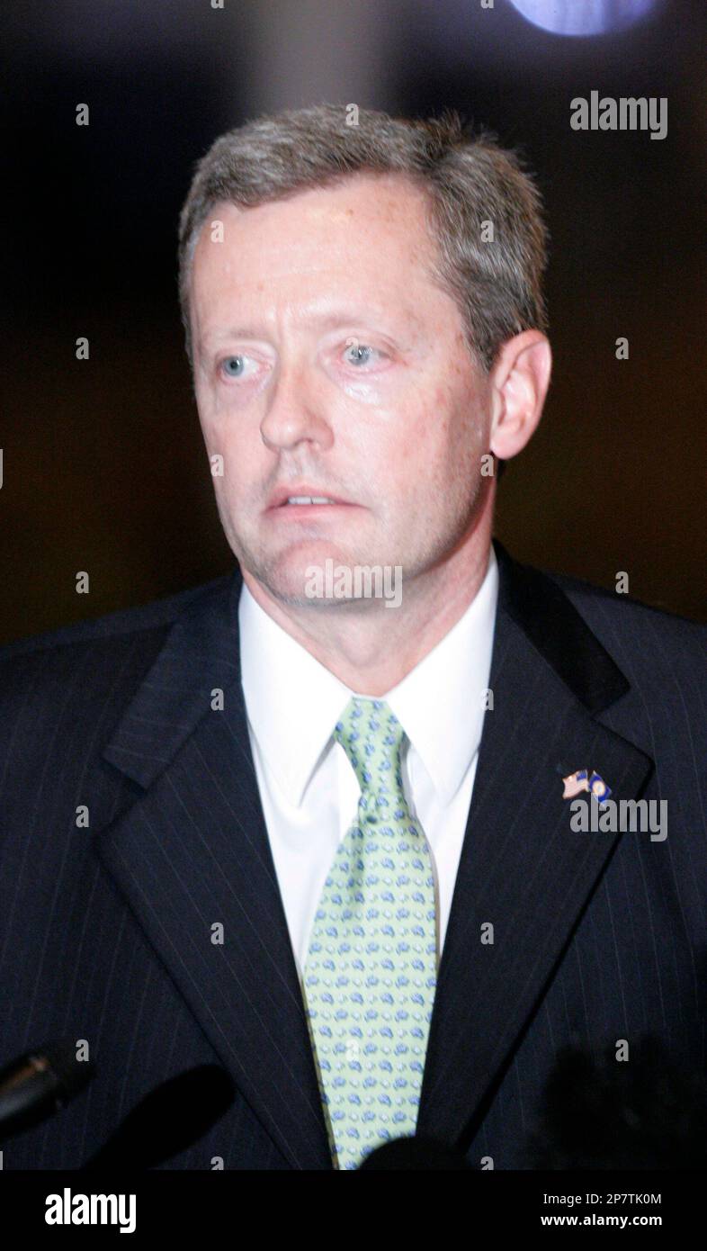 Virginia Department of Corrections spokesman Larry Traylor announces the execution of convicted ...