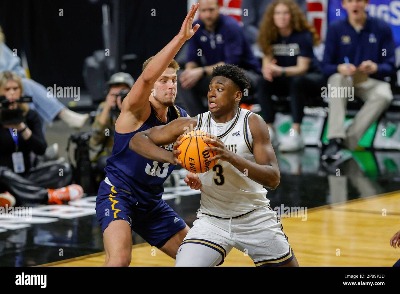Montana State forward Great Osobor (3) works against Northern Arizona ...