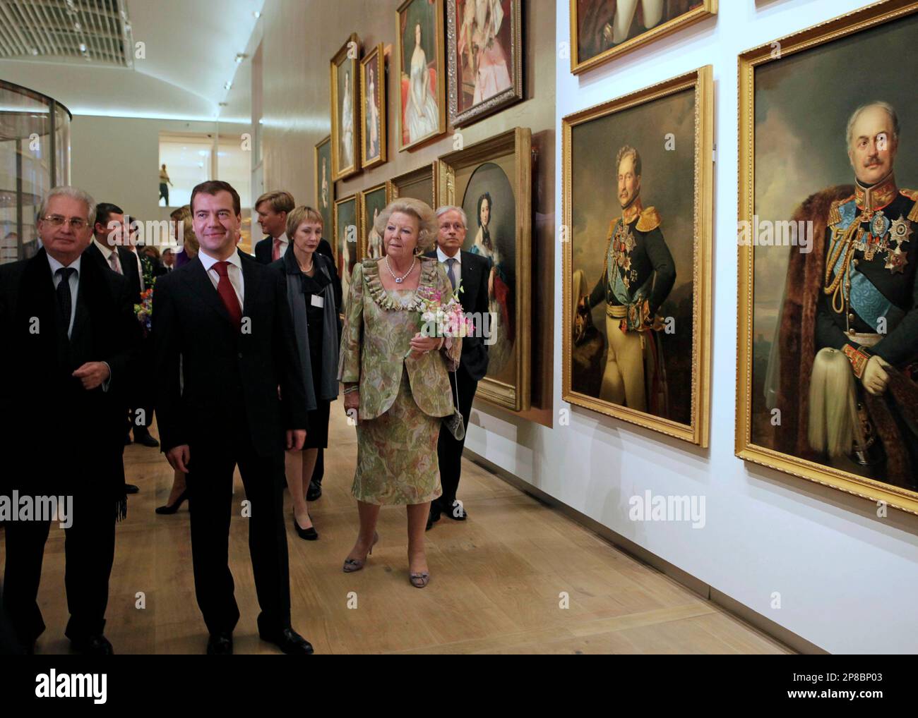 Russian President Dmitry Medvedev, second left, and Dutch Queen Beatrix ...