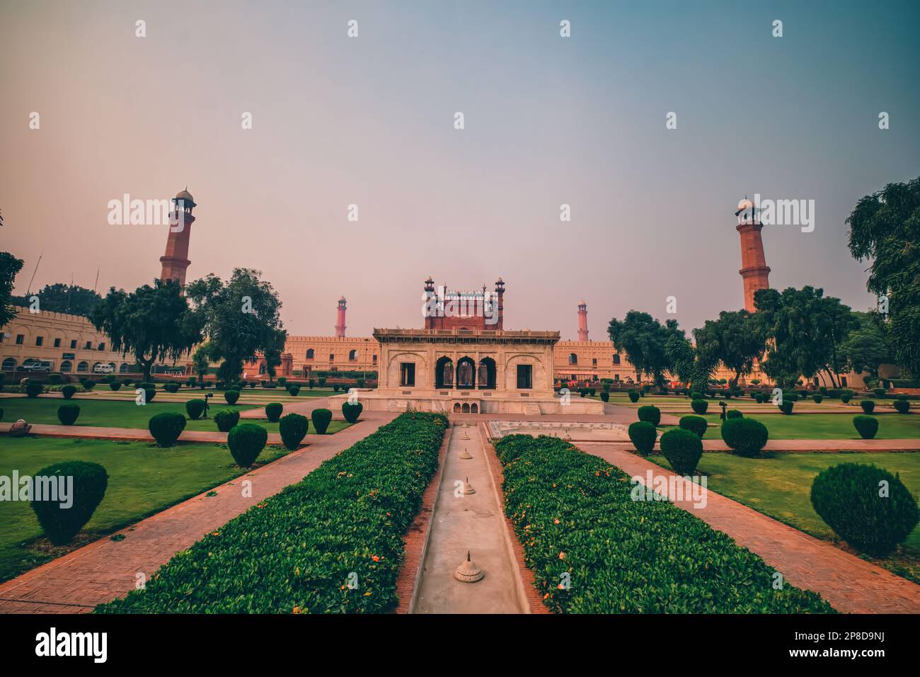 Hazuri Bagh ist ein Garten in Lahore, Punjab, Pakistan, umgeben vom ...