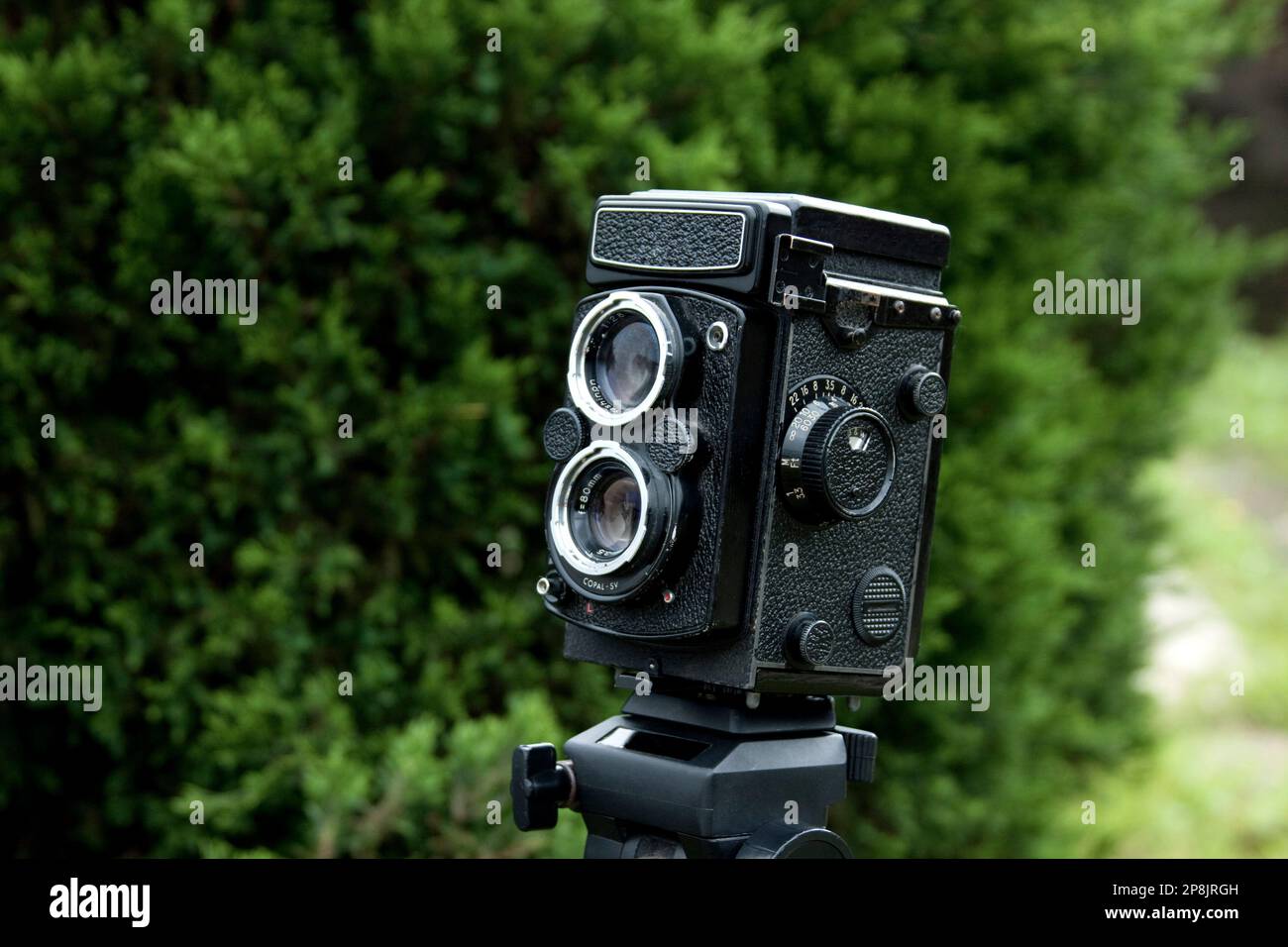 Kameraobjektiv auf stativ -Fotos und -Bildmaterial in hoher Auflösung ...