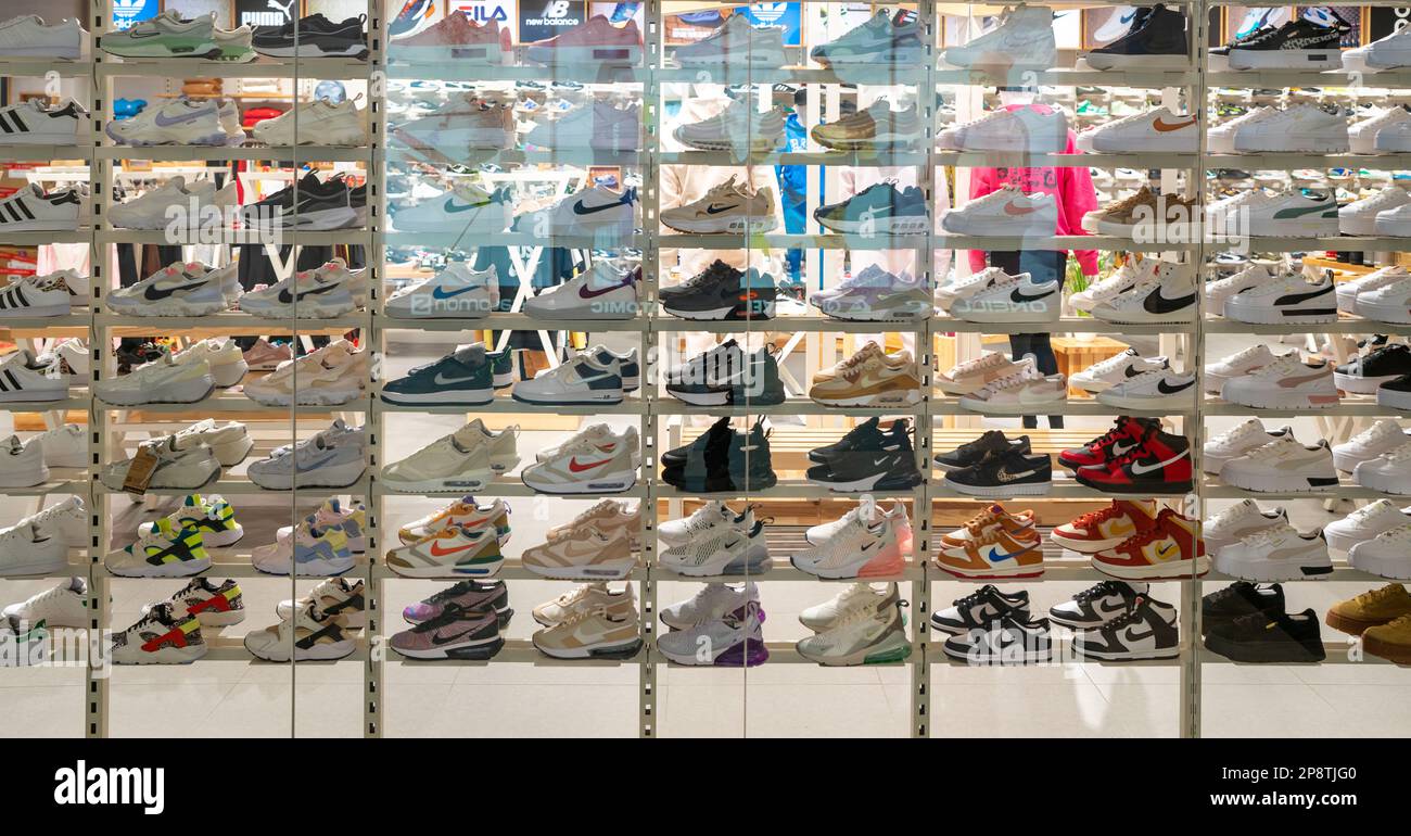 Nike markenzeichen -Fotos und -Bildmaterial in hoher Auflösung – Alamy