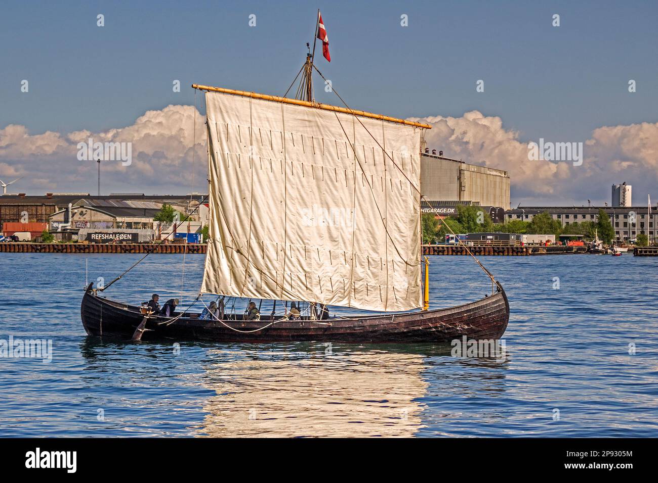 Replik wikingerboot -Fotos und -Bildmaterial in hoher Auflösung – Alamy