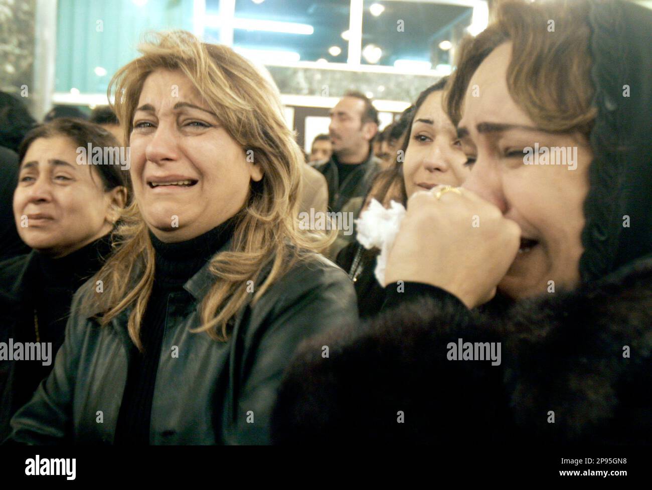 Actresses, including Asia Kamal, center, weep for award-winning Iraqi ...