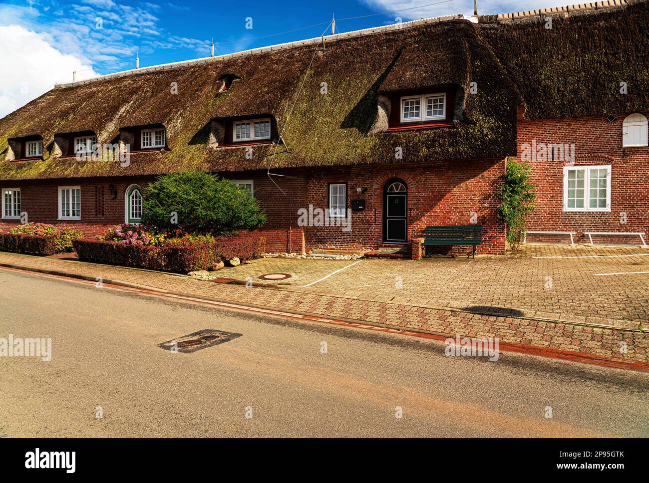 Haus am meer westerland -Fotos und -Bildmaterial in hoher Auflösung – Alamy